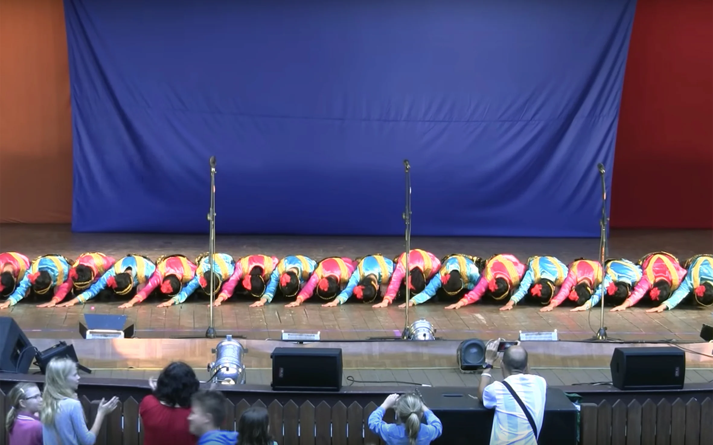 Dance Style - Aa — Universal Tongue