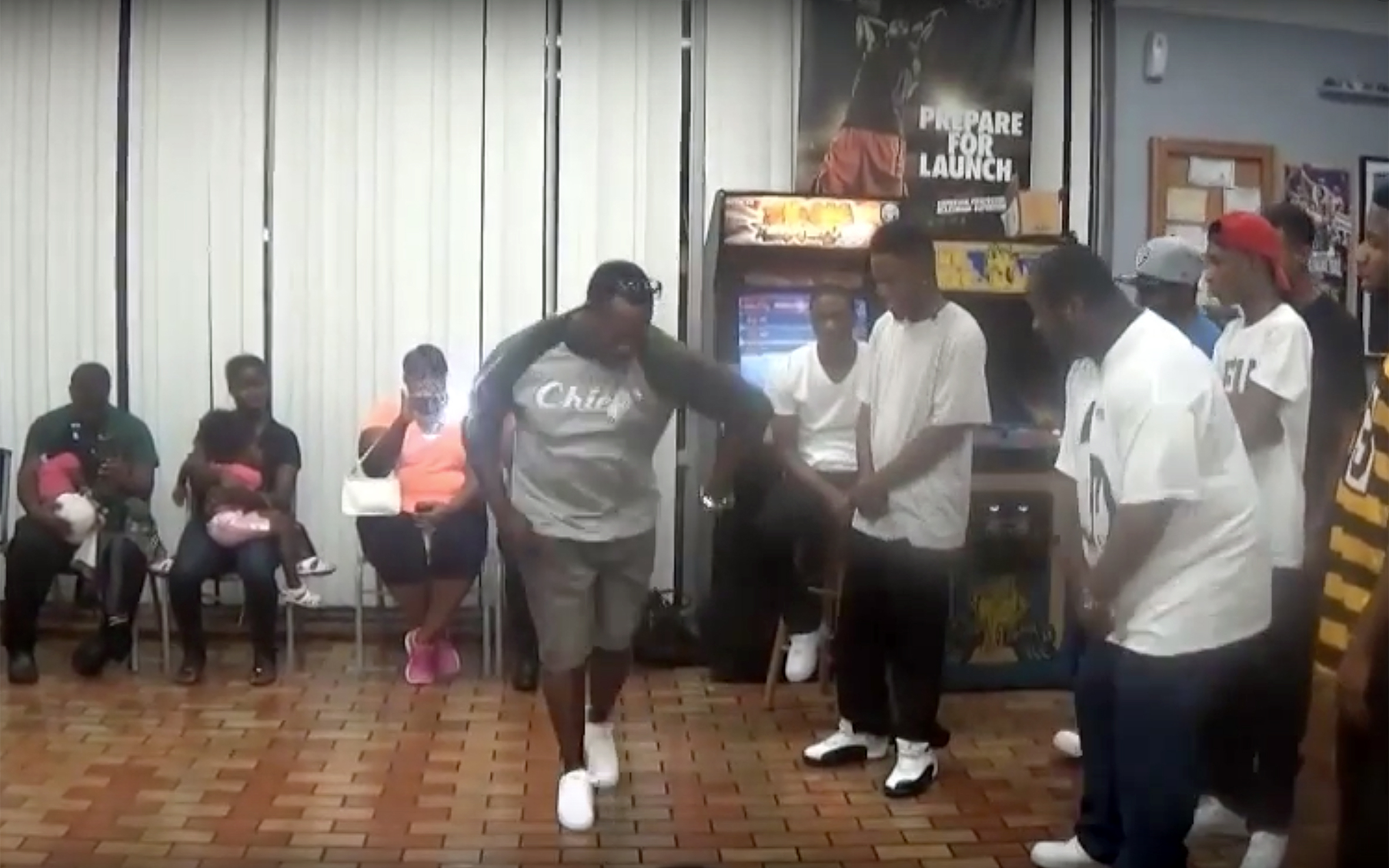 Dance Style - Gg — Universal Tongue