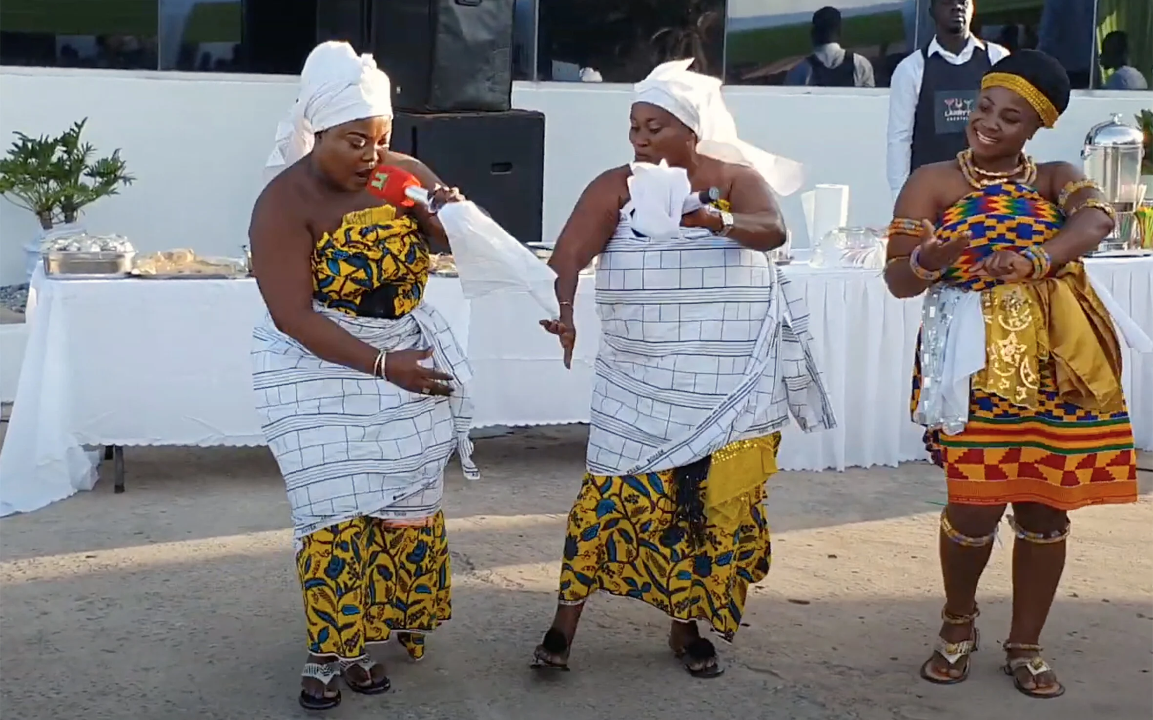 Dance Style - Aa — Universal Tongue