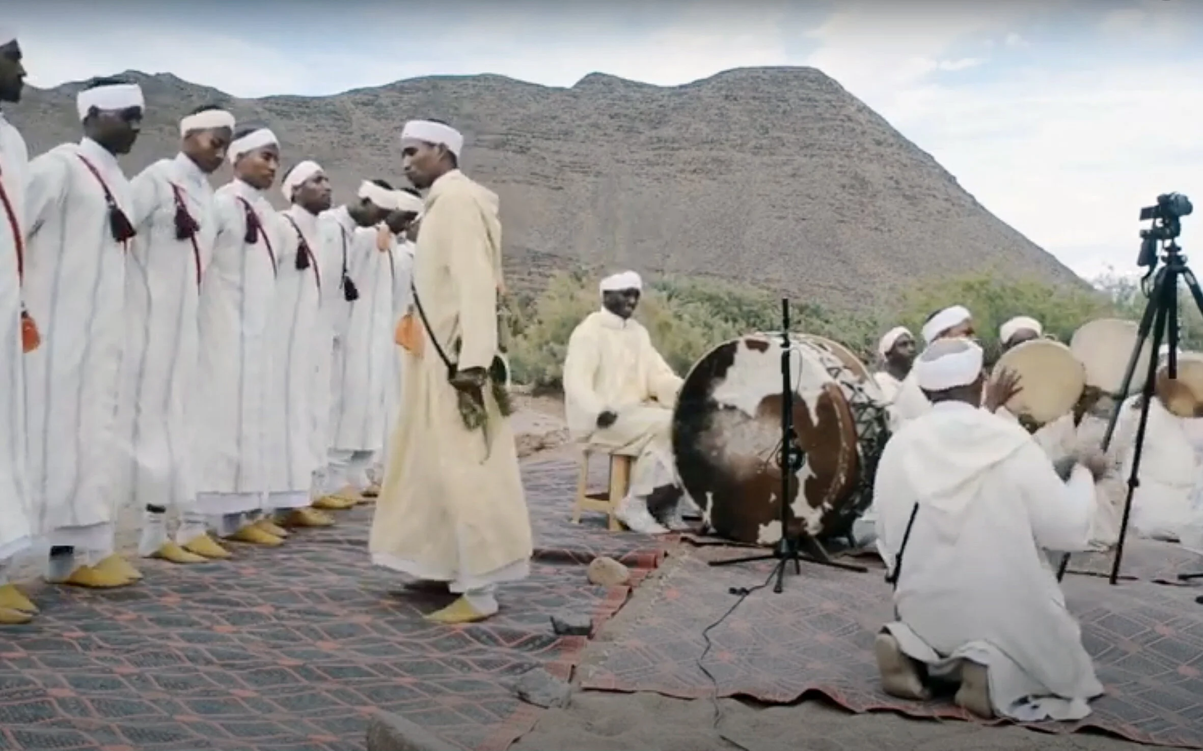 Dance Style - Aa — Universal Tongue