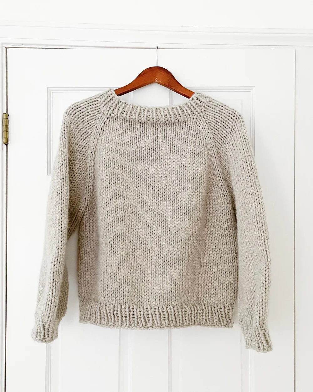 How to Knit a Simple Raglan Sweater | The Fall Bluff Pullover — Ashley ...