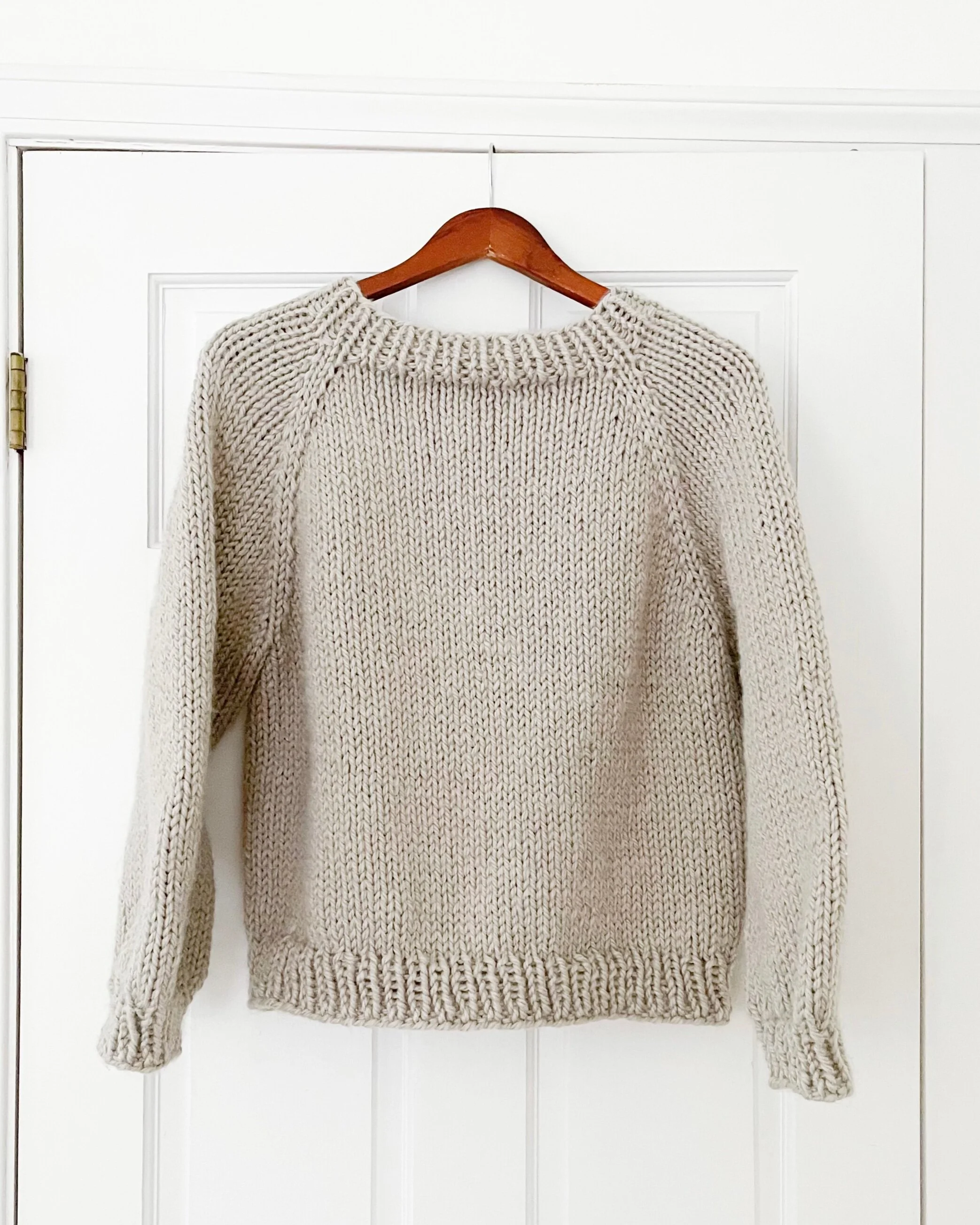 How To Knit A Simple Raglan Sweater The Fall Bluff Pullover Ashley How To Knit A Simple Raglan Sweater The Fall Bluff Pullover Ashley