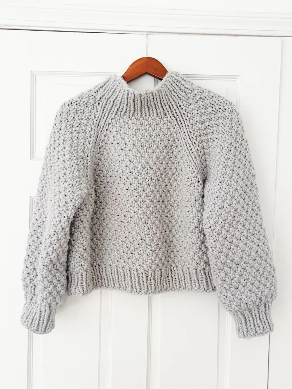 Easy Moss Stitch Raglan Knit Sweater Pattern + Tutorial | Mountain Time ...