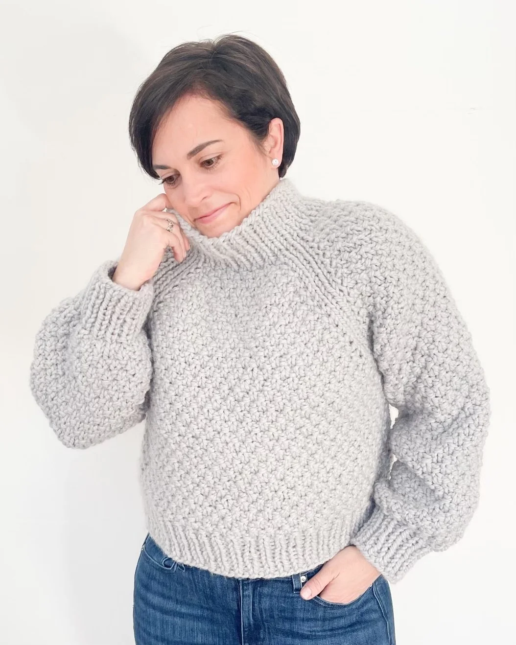 Easy Moss Stitch Raglan Knit Sweater Pattern + Tutorial | Mountain Time ...