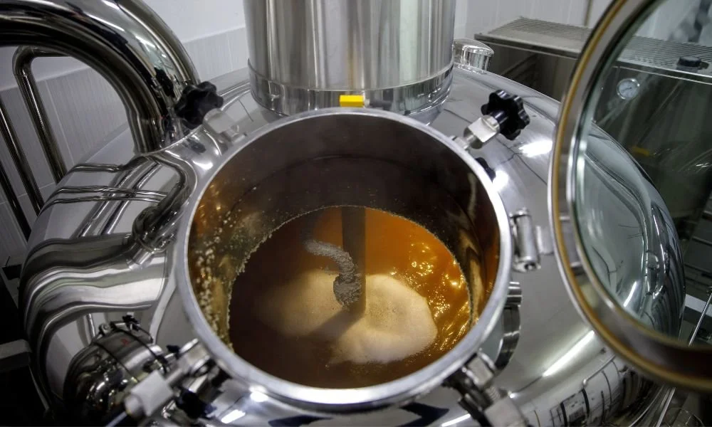 Craft vs. Mass Production Beer: What’s the Difference?