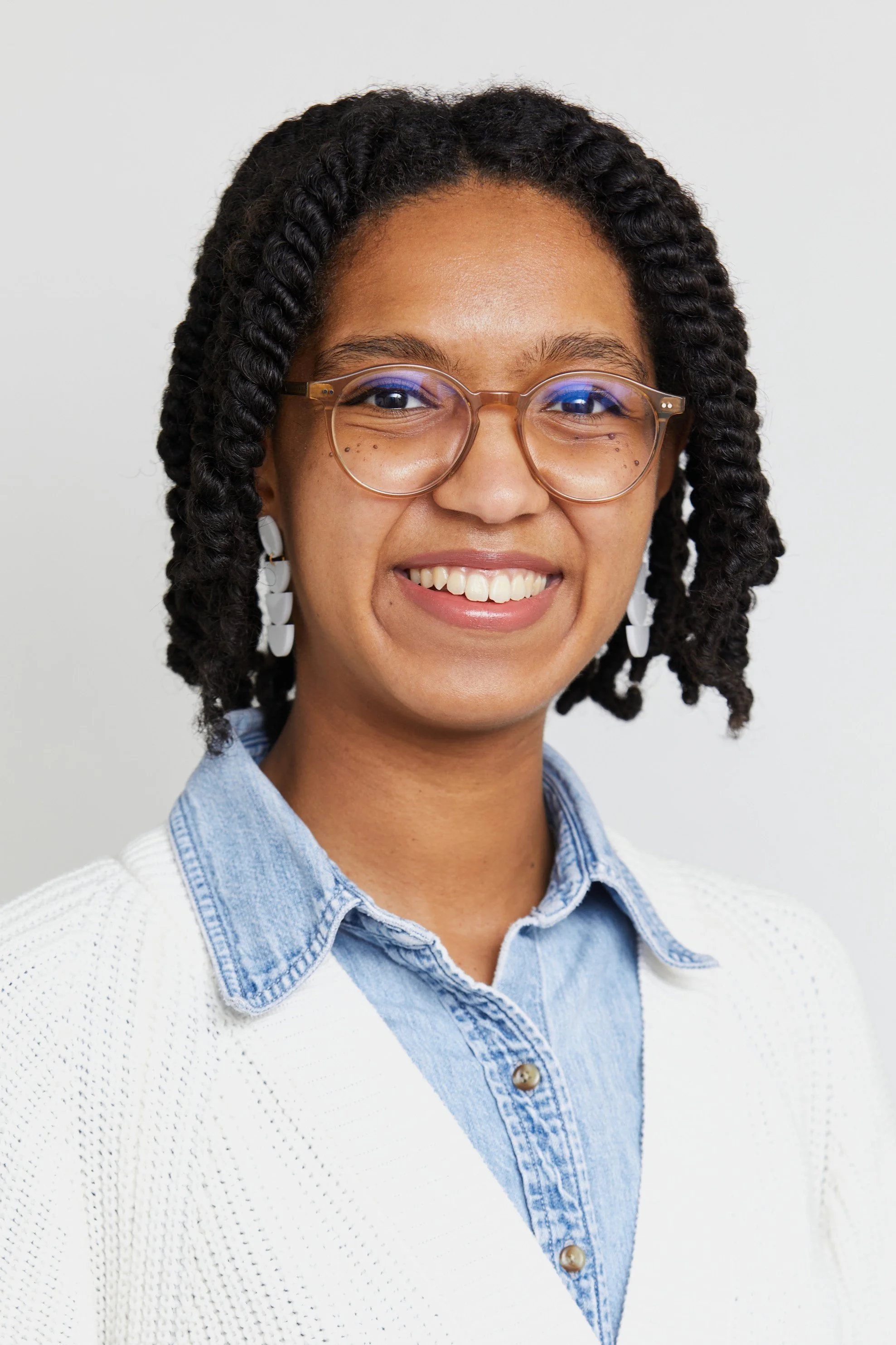 Bio — Cece Jones