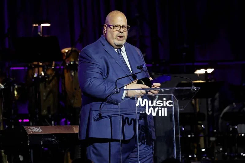 Jerry Goldenson Honored with Visionary Award at Music Will Benefit ...