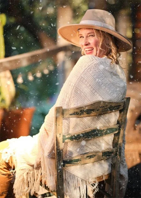 Jesse Lynn Madera Releases “Frosty The Snowman” Holiday Single ...