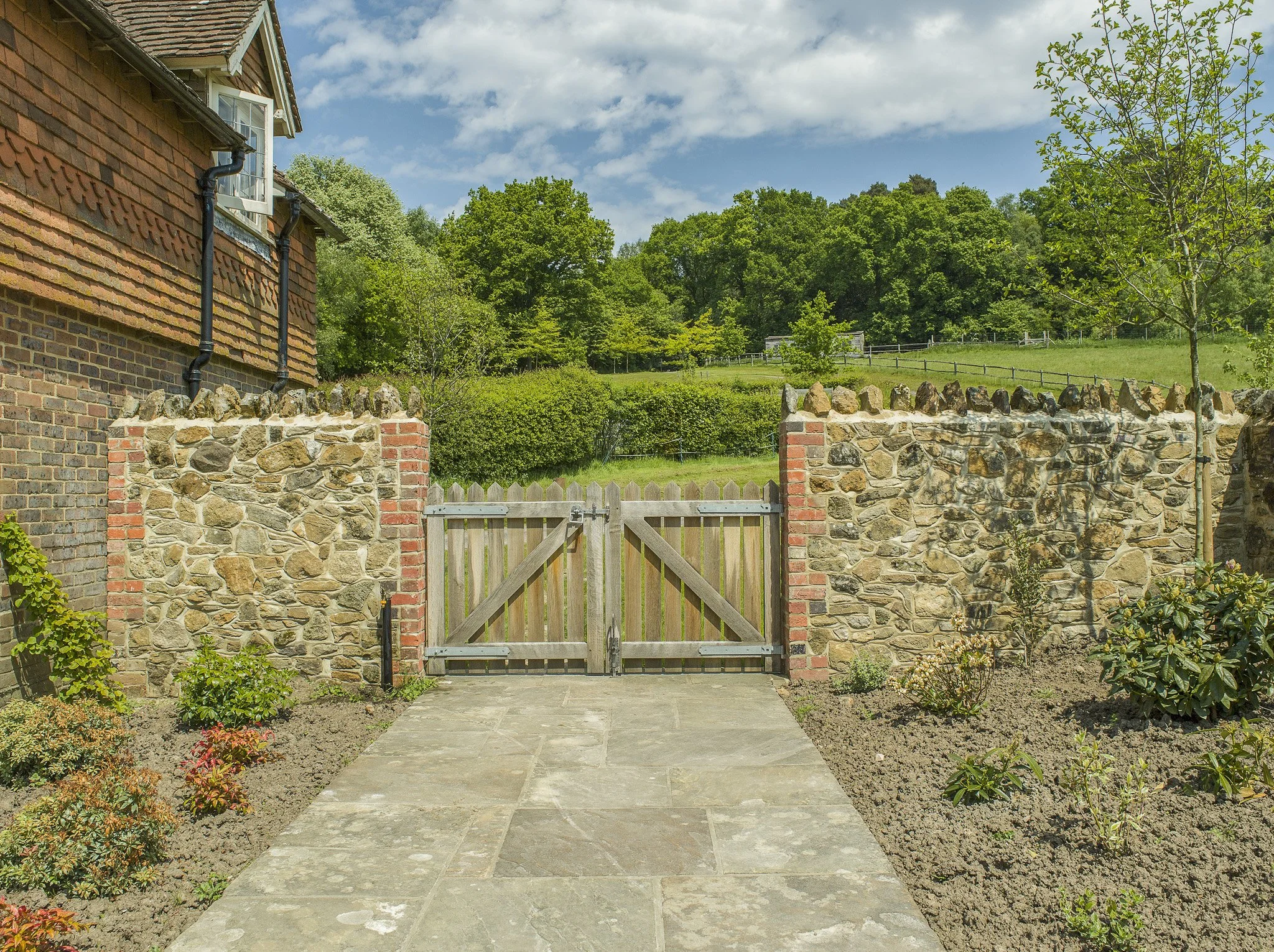Fencing Boundary Walls & gate installation — Valley Projects