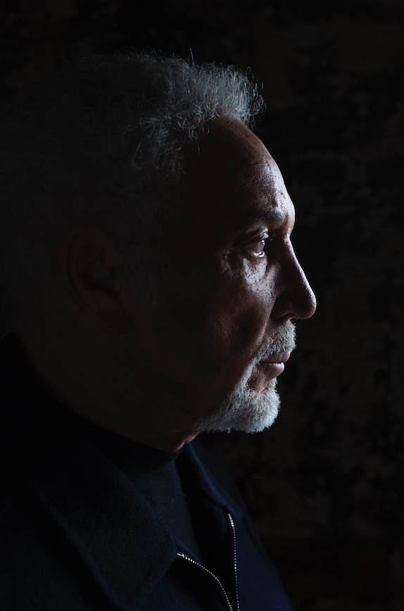 Copy of Biography — Tom Jones | Official Website