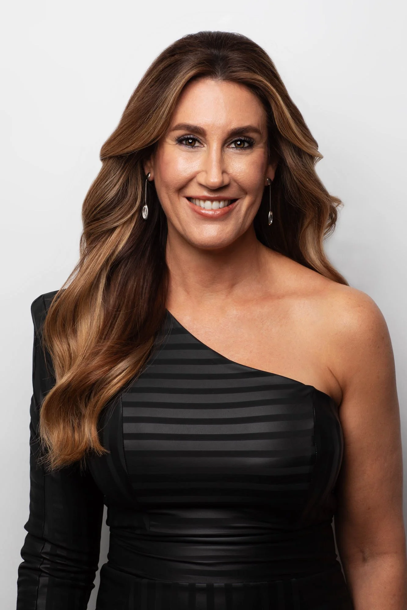 Mindset Over Matter: Interview with Tracy Holland, Founder of Potential to Powerhouse — Adam ...