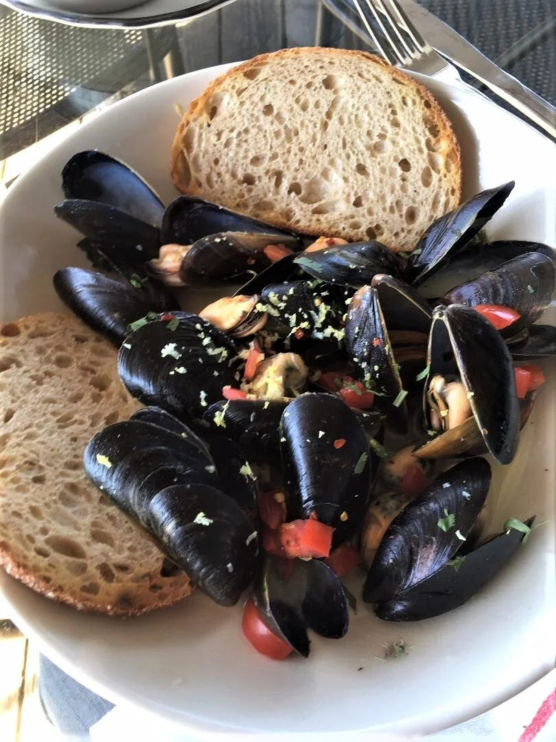 The Boathouse: Top Spot for Fresh Seafood in Chattanooga — Artsy Chow ...