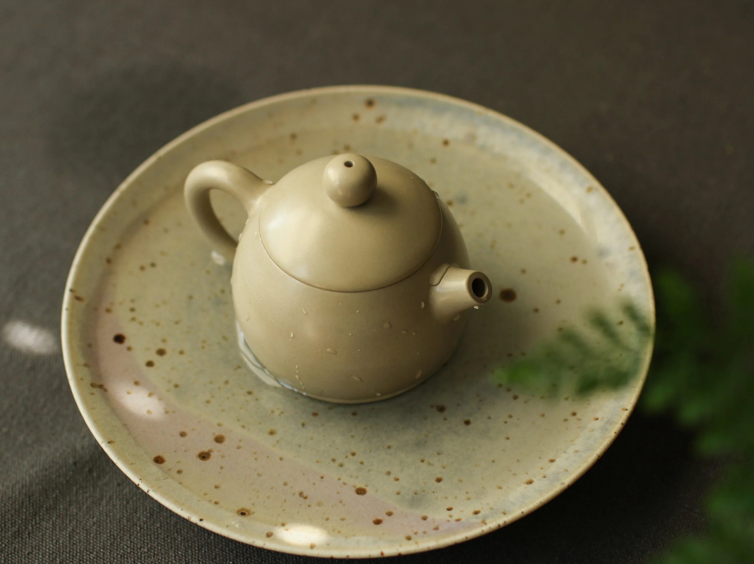 Jianshui Teapots — Kong Mountain Tea