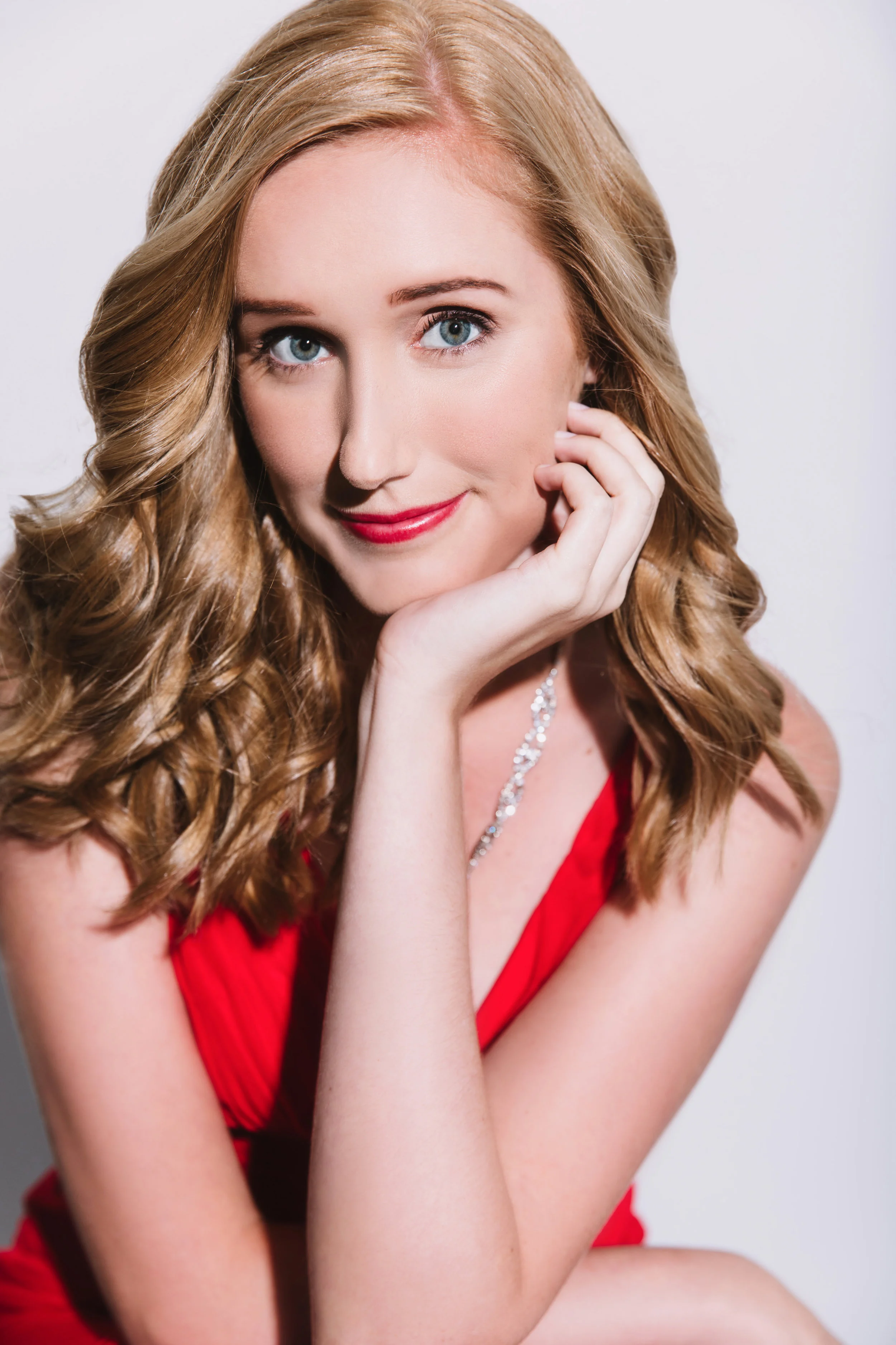 Connect — Victoria Thomasch