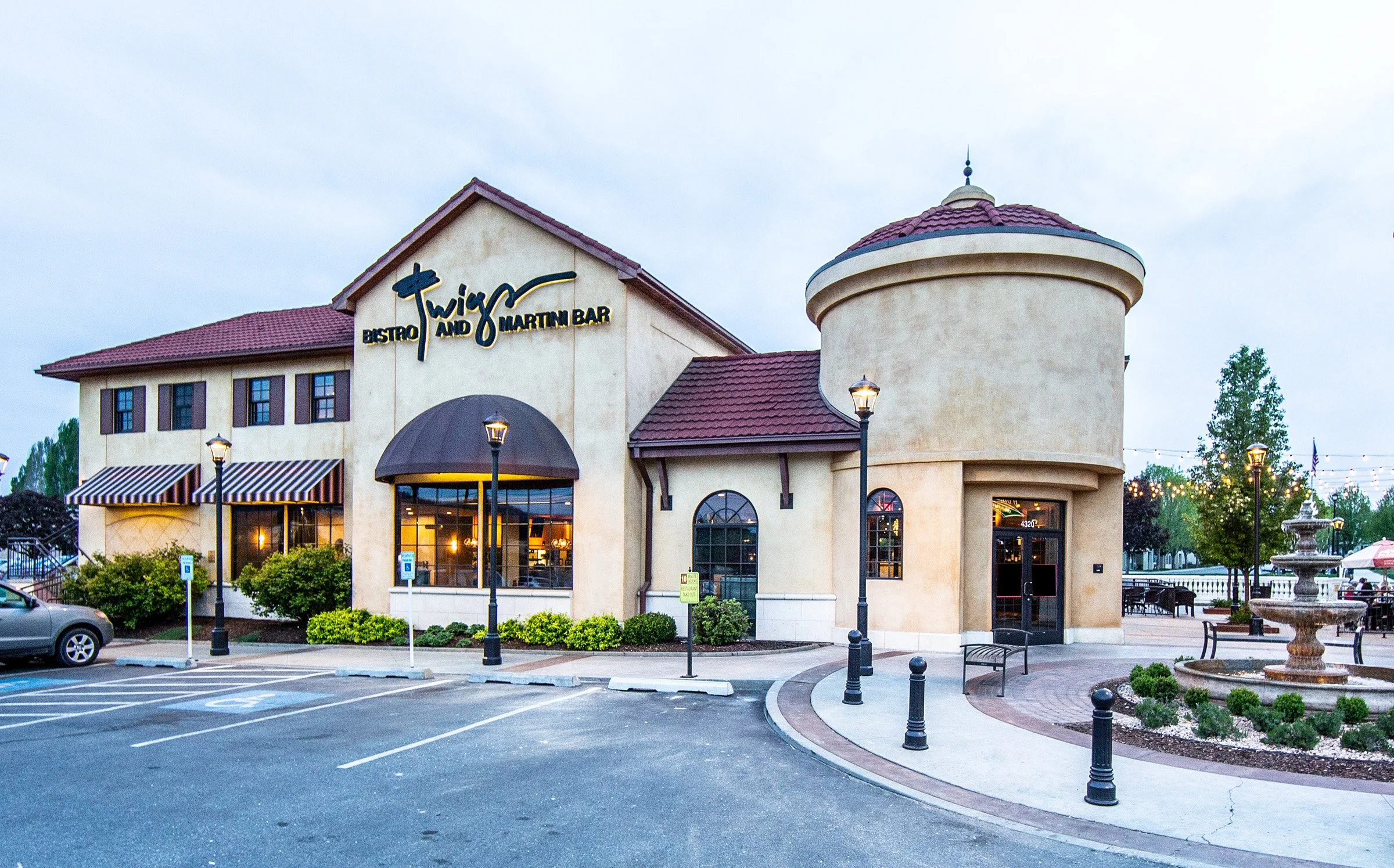 Spokane South | Twigs | Best Restaurant