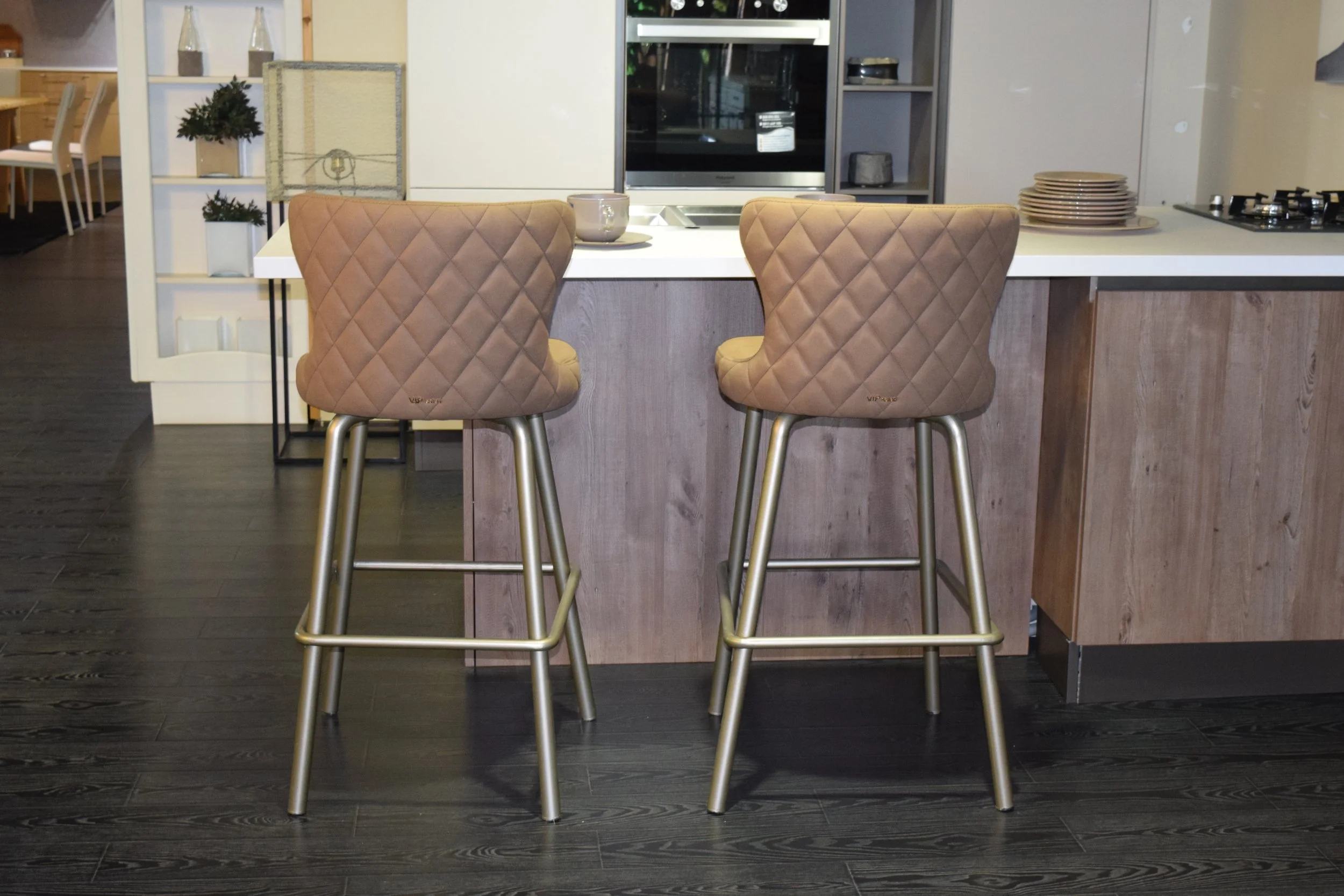 Teatro Modern Bar Stool – Bold Design, Bespoke Comfort — Able