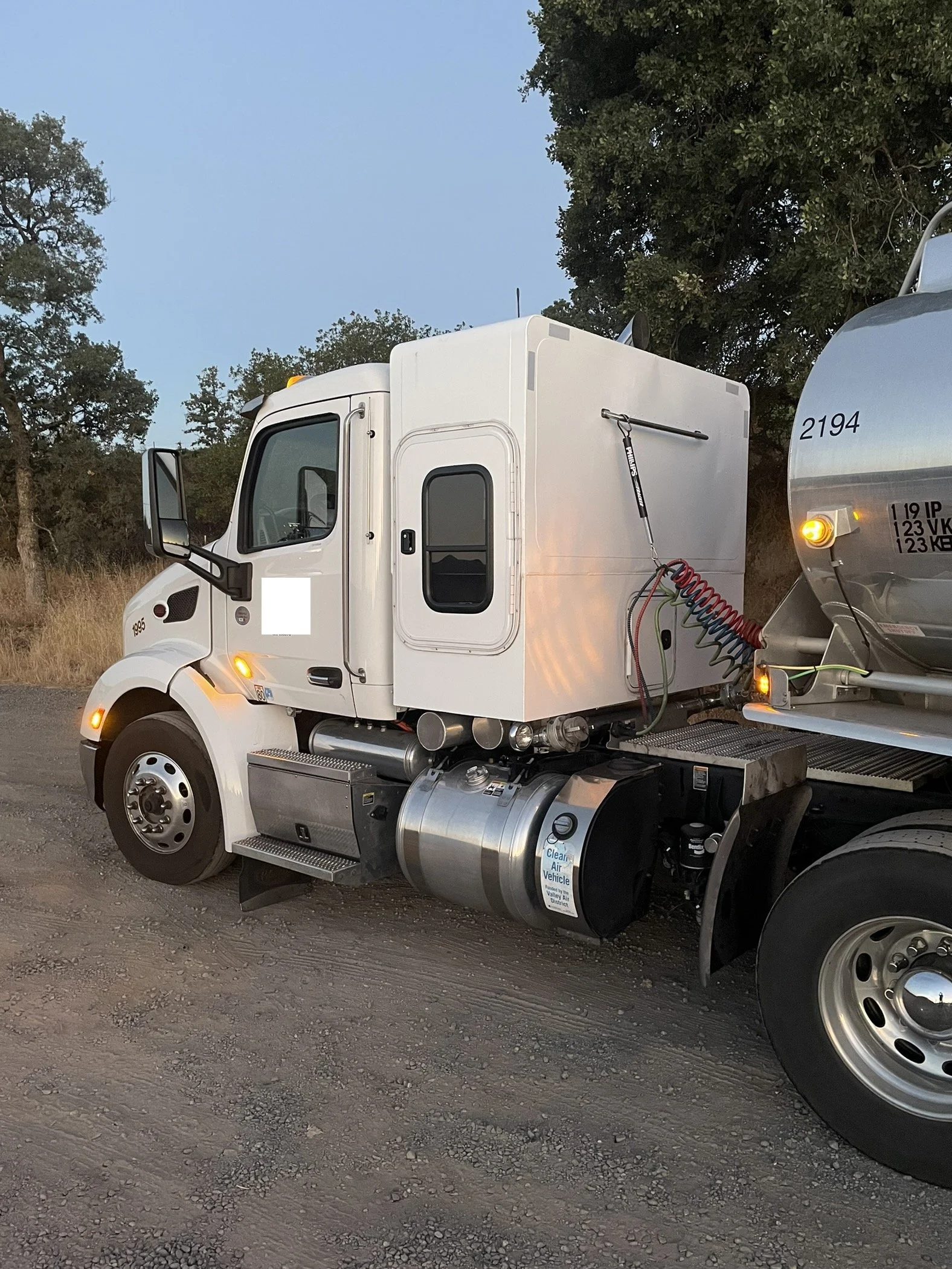 Photo Gallery — Cowtown Sleepers truck tops: SALE PENDING