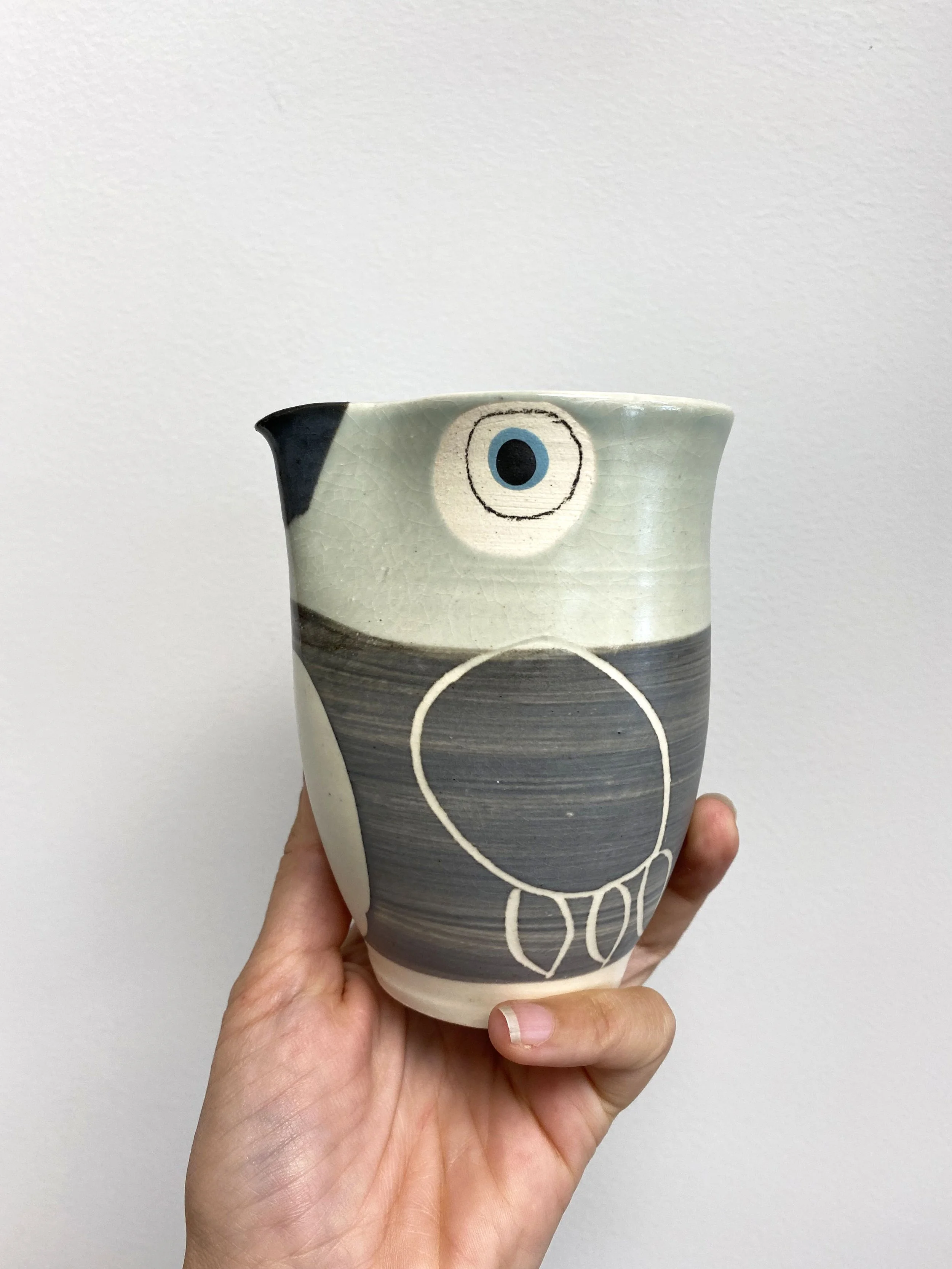 Toutouwai South Island Robin Jug (2 sizes) — Frank's Corner