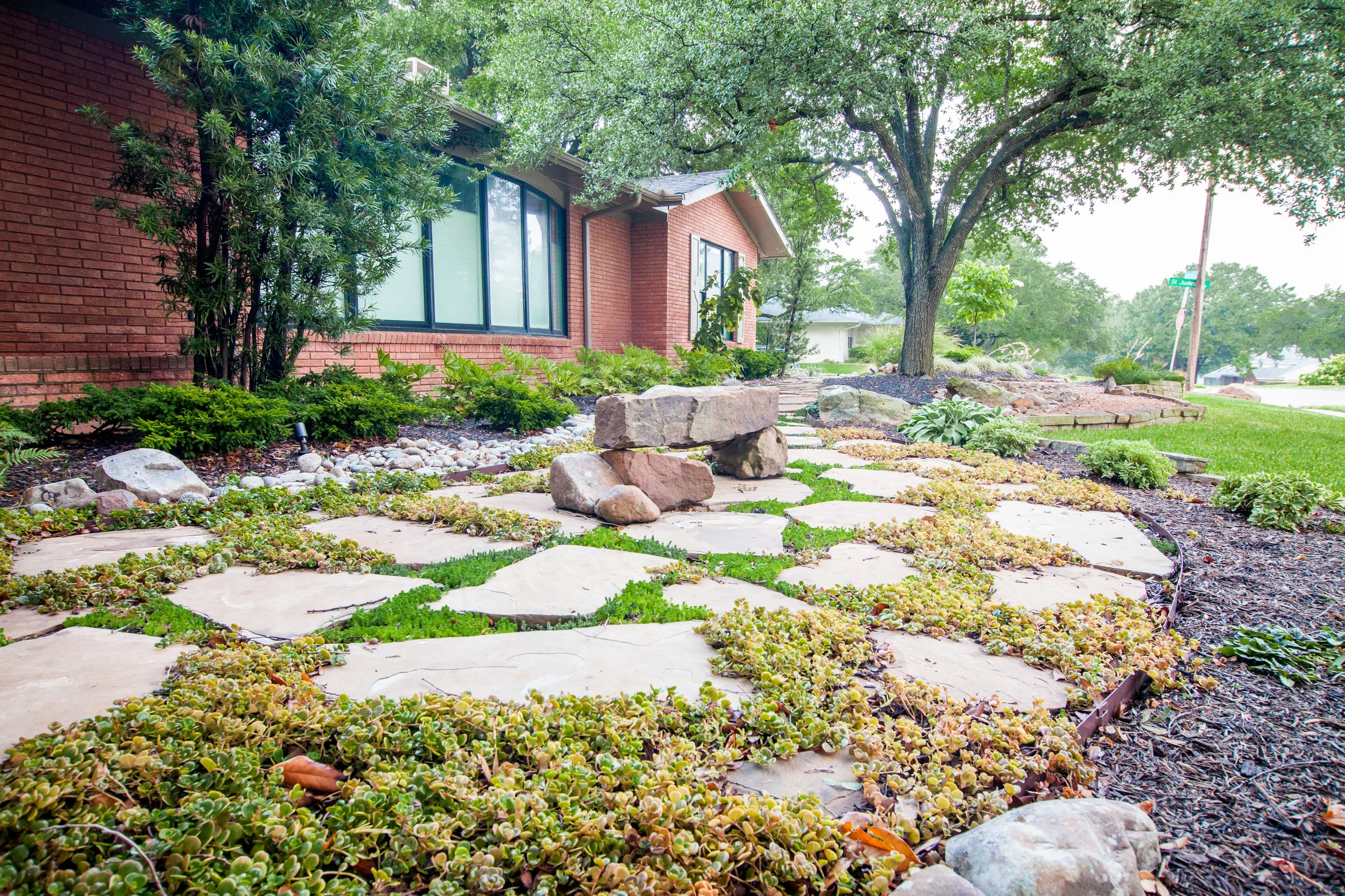 Blue Ribbon Lady Landscaping