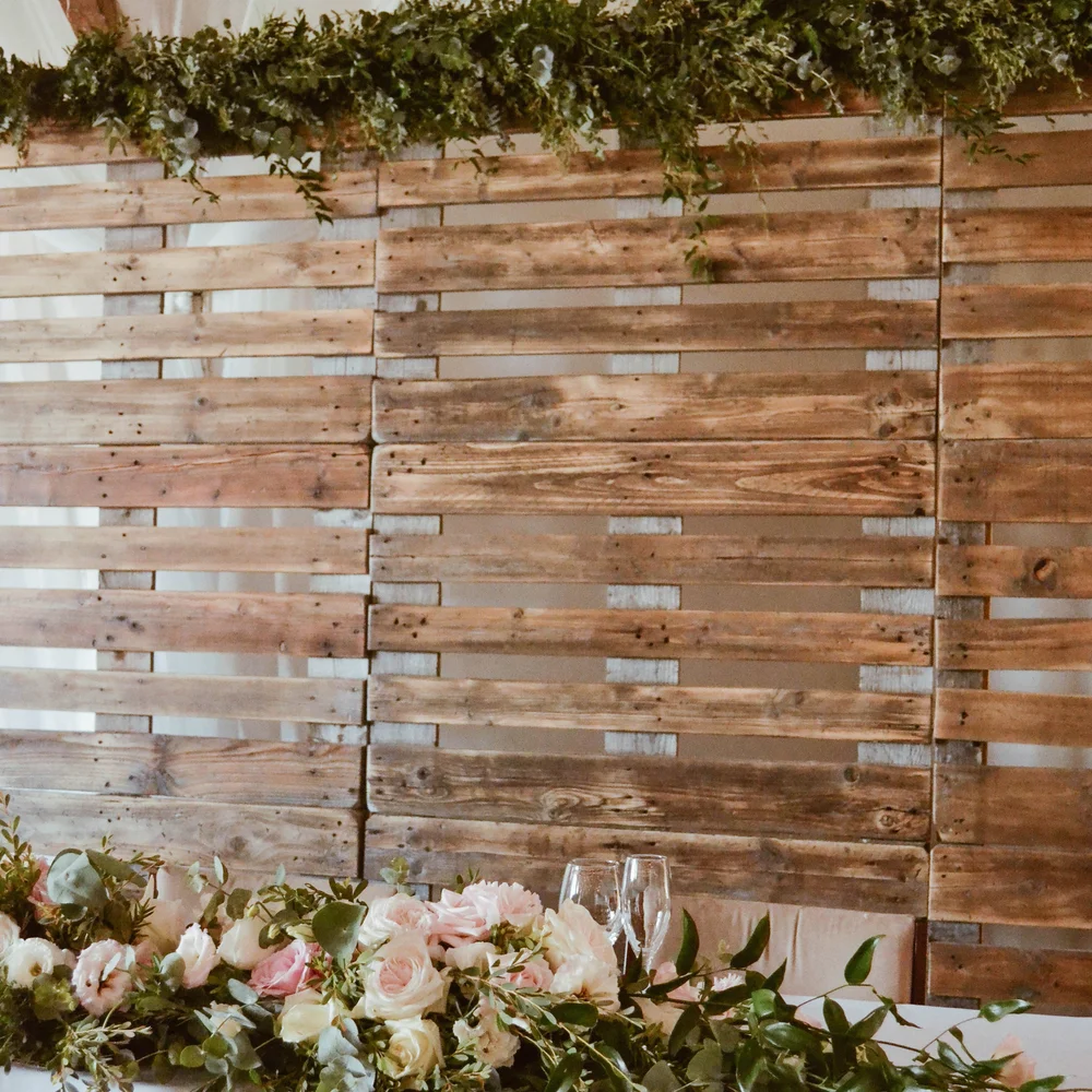 Rustic pallet wedding backdrop 60 photos - Astyledwedding.com