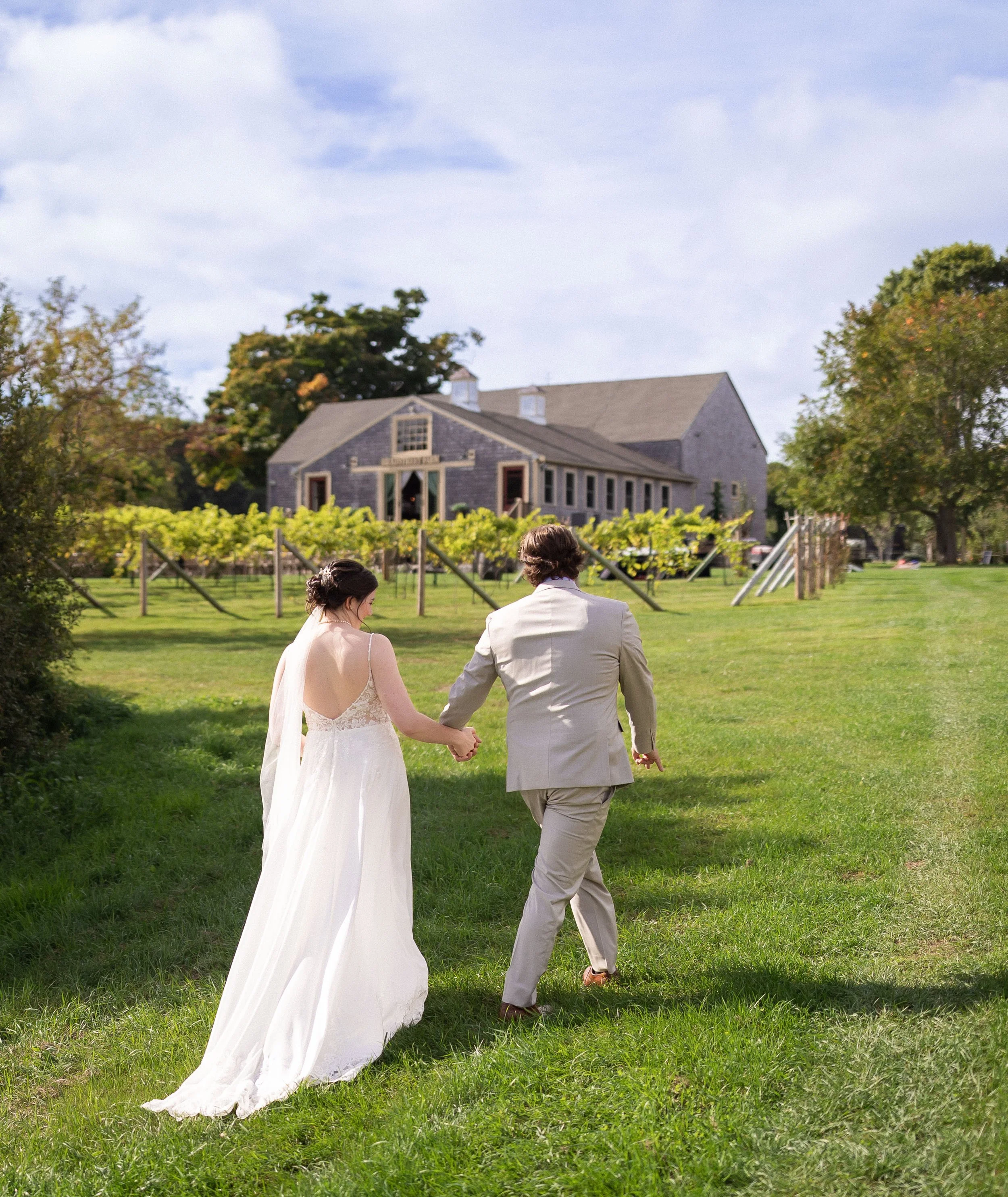 Ali & Alex’s September Wedding at the Barn at Bradstreet Farm in Rowley ...
