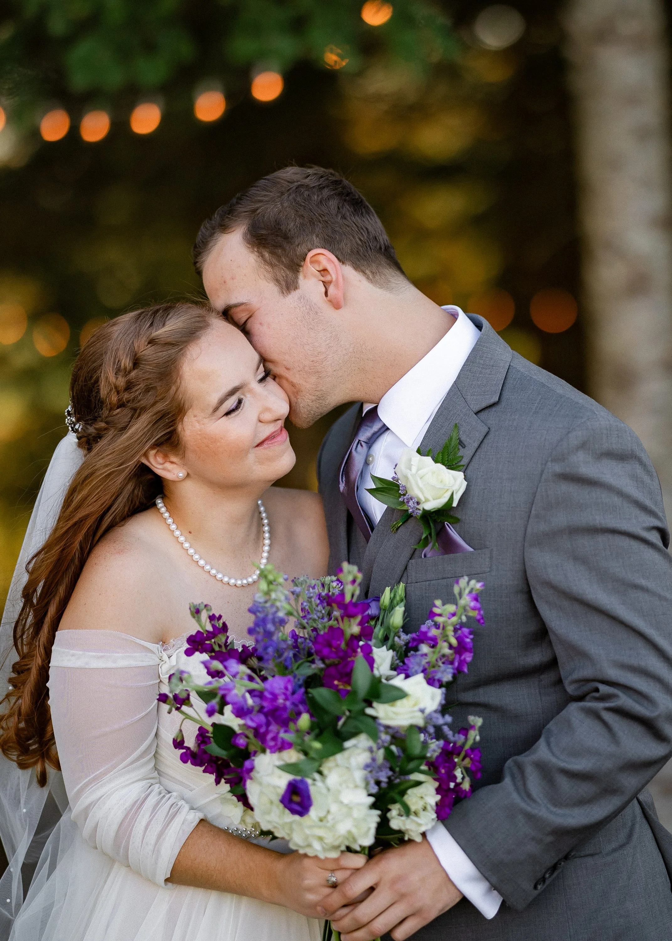 Sara & Eric's Fall Wedding at the Lakeview Inn in Wolfeboro, NH Photos ...