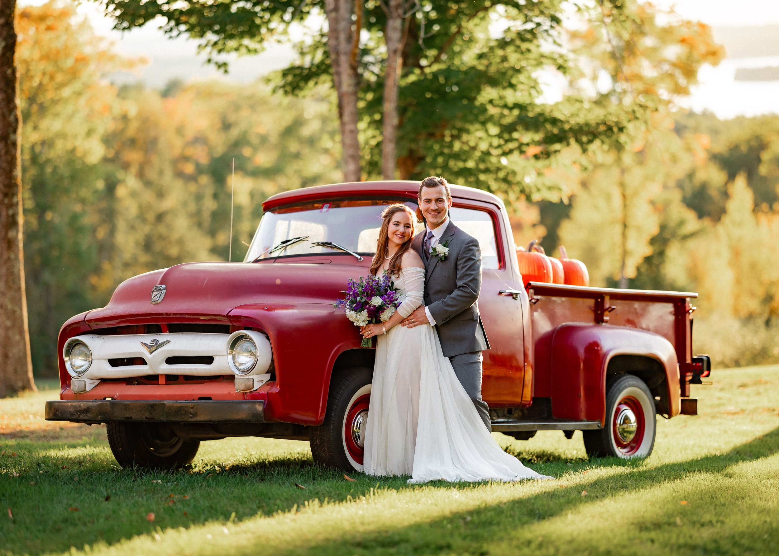 Sara & Eric's Fall Wedding at the Lakeview Inn in Wolfeboro, NH Photos ...