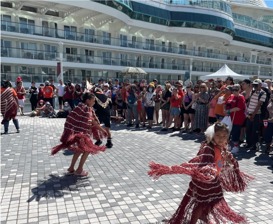 SHOWS — MICHAELA SLINGER