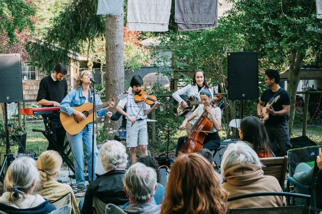 SHOWS — MICHAELA SLINGER