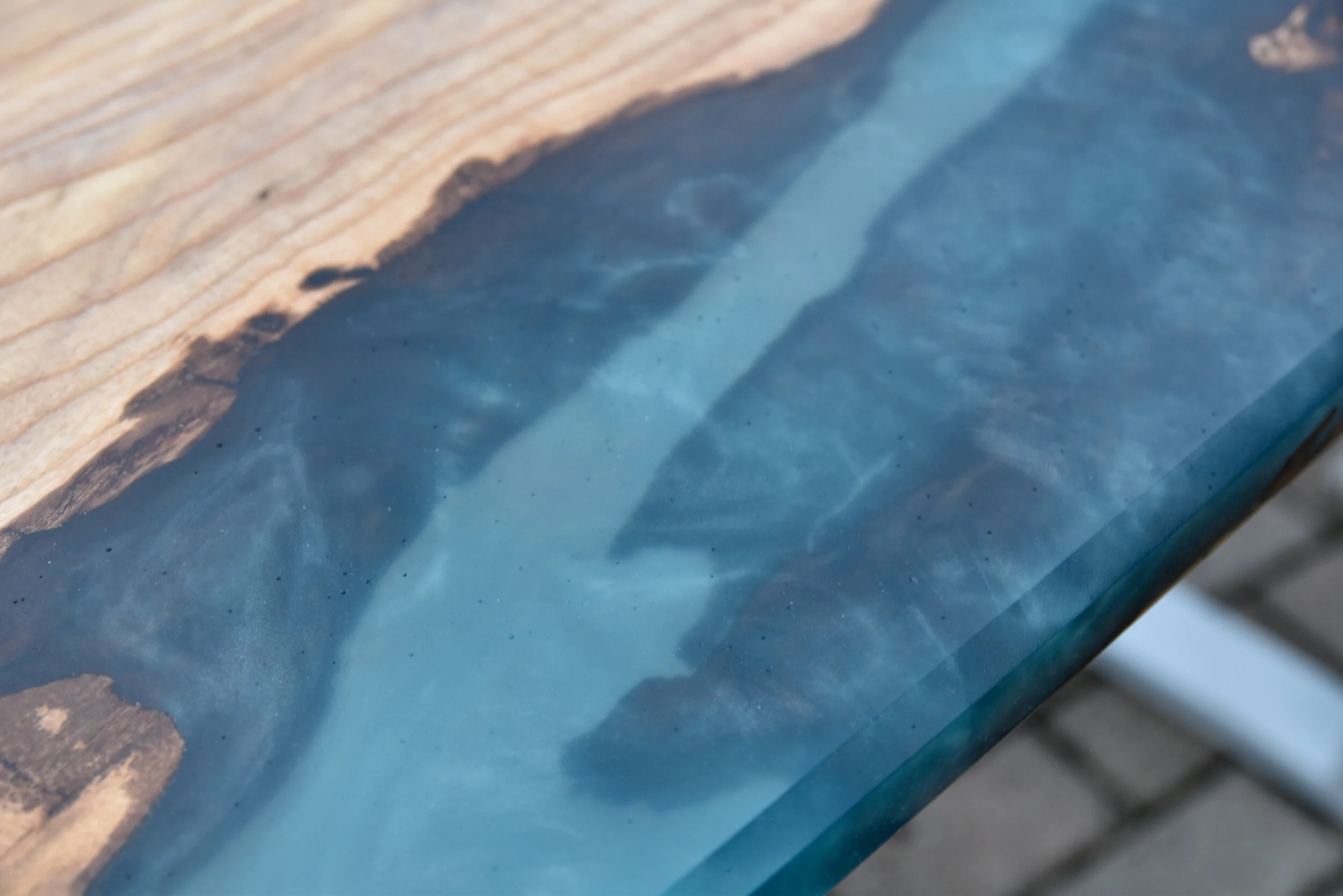 6 Things You Need To Know When Buying A River Table | The Knotty Log