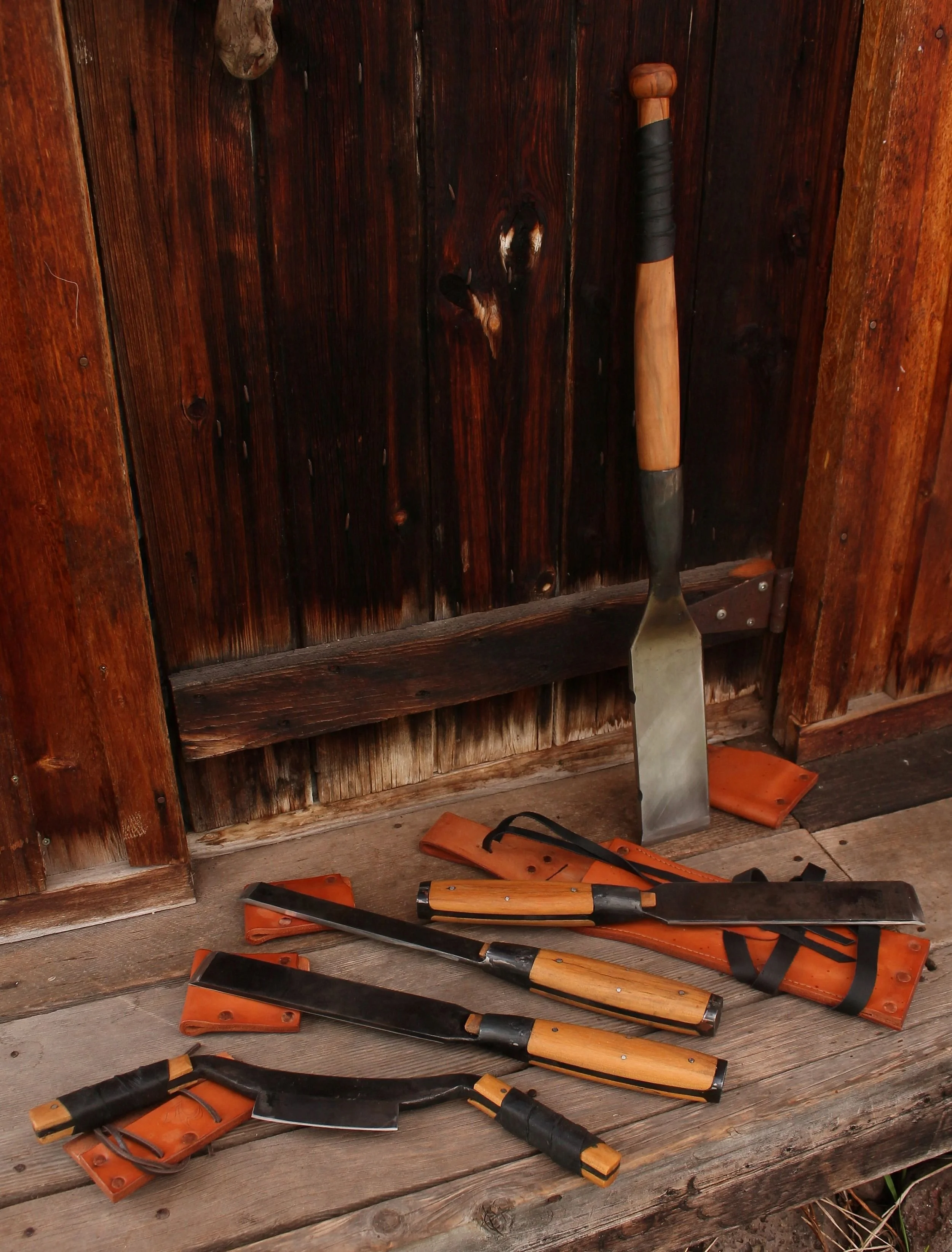 Cariboo Blades Tools & Knives