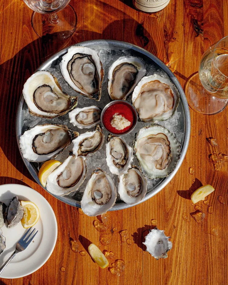 Dylan's Oyster Cellar | Oyster Bar in Baltimore