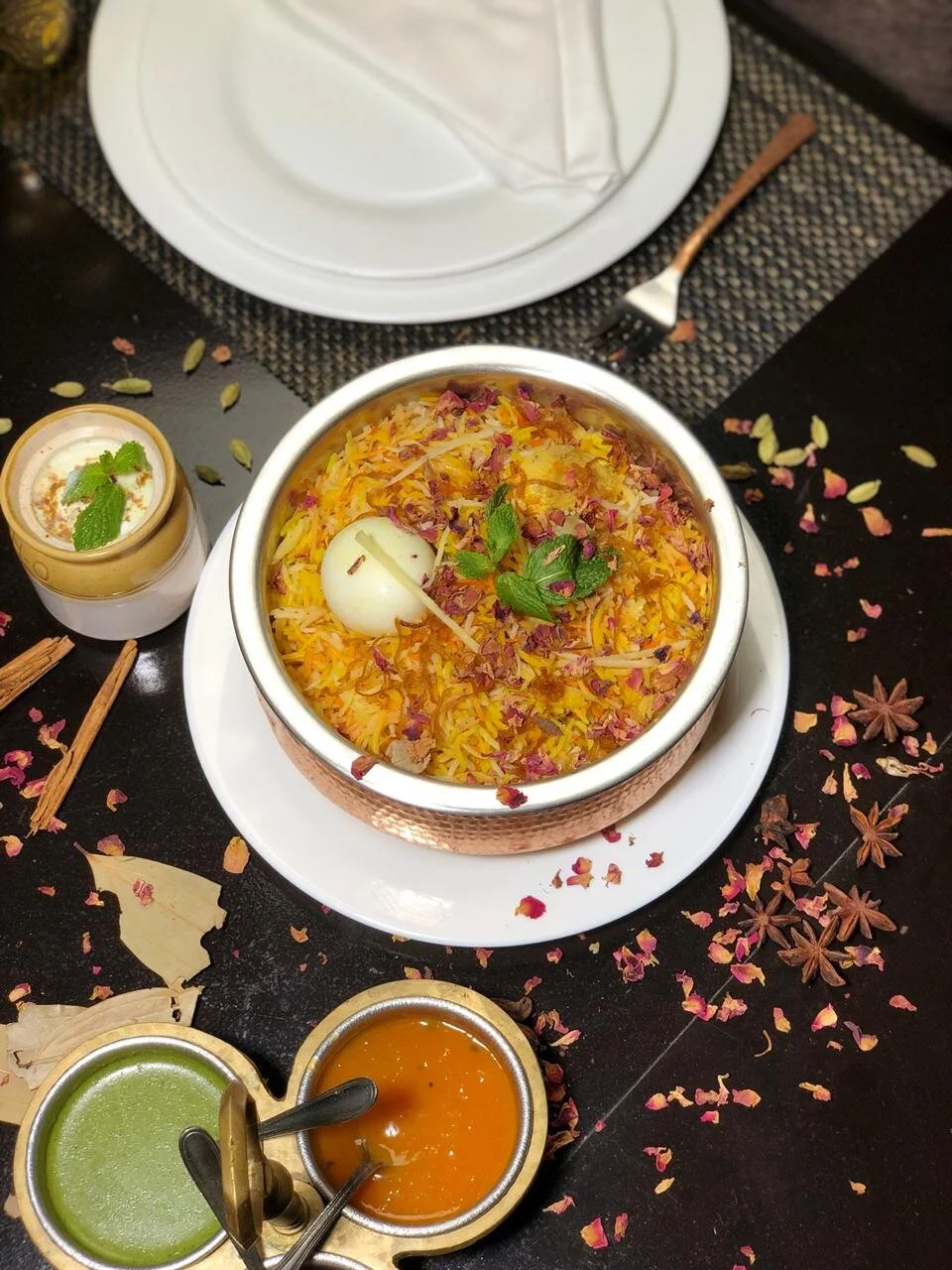 Naans & Curries — Momentum Pinares