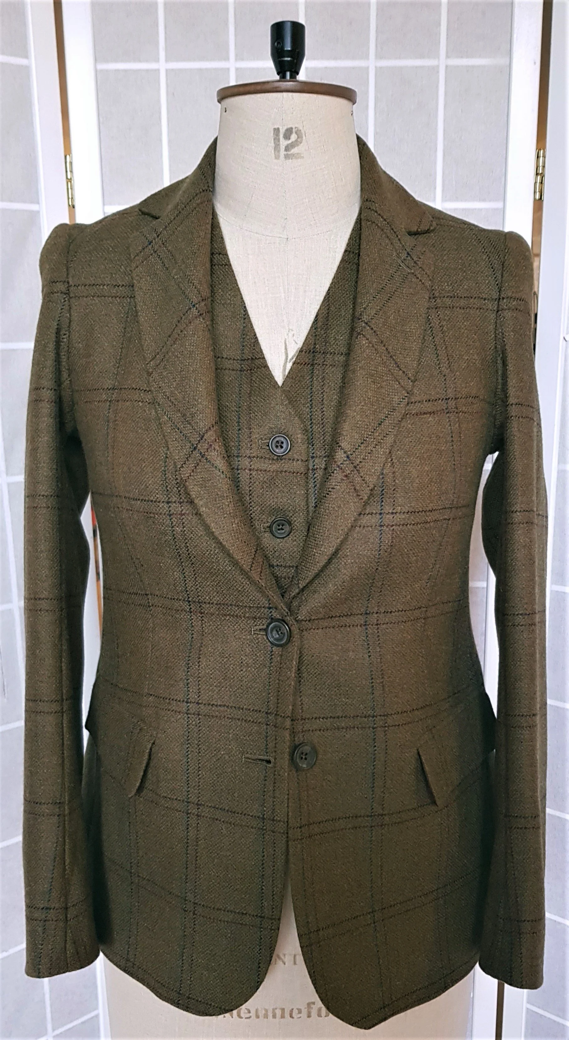 Women's 3 Piece suit in Lovat Mill Teviot Tweed — TWEED ADDICT