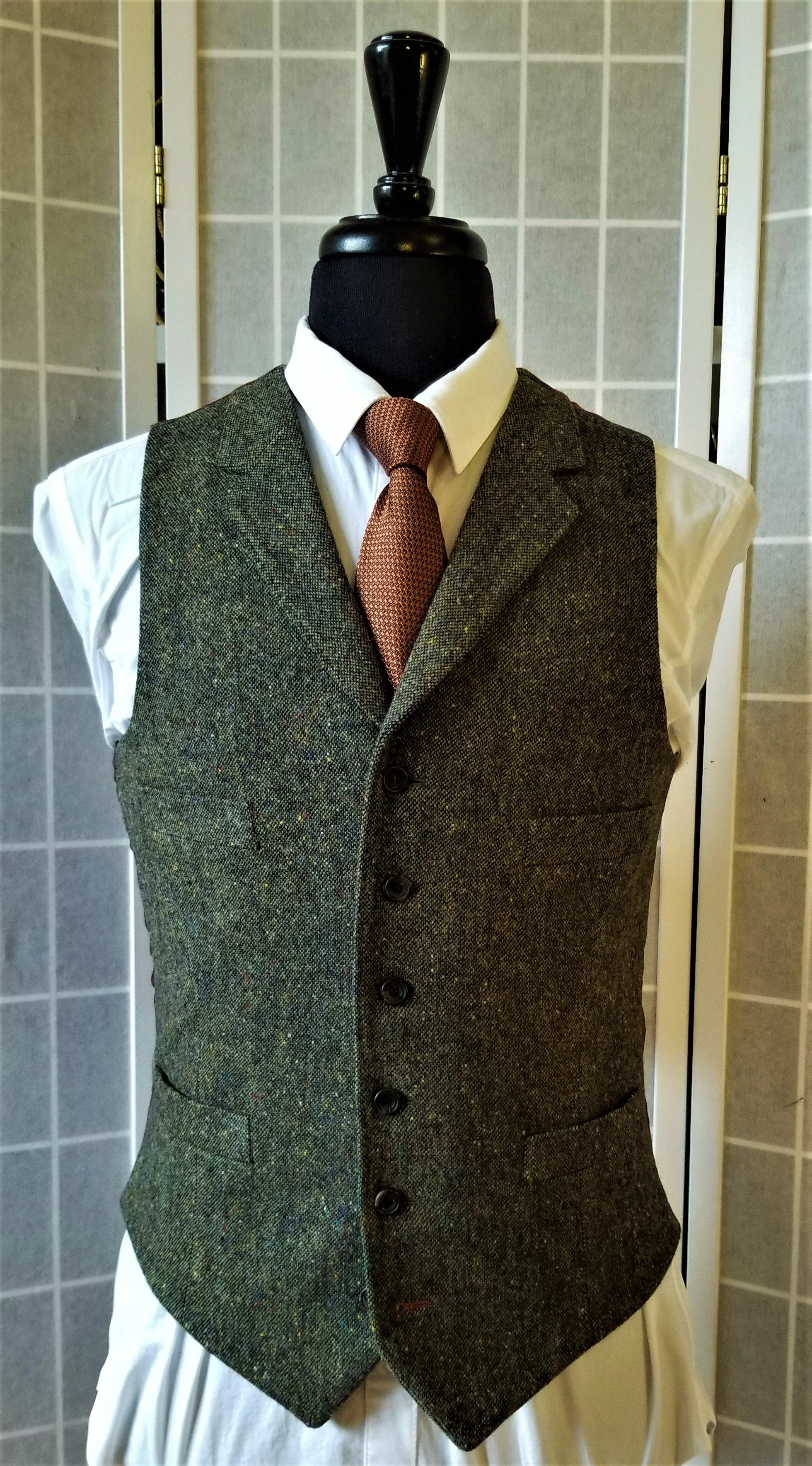 3 Piece Suit in Magee Green Donegal Tweed — TWEED ADDICT