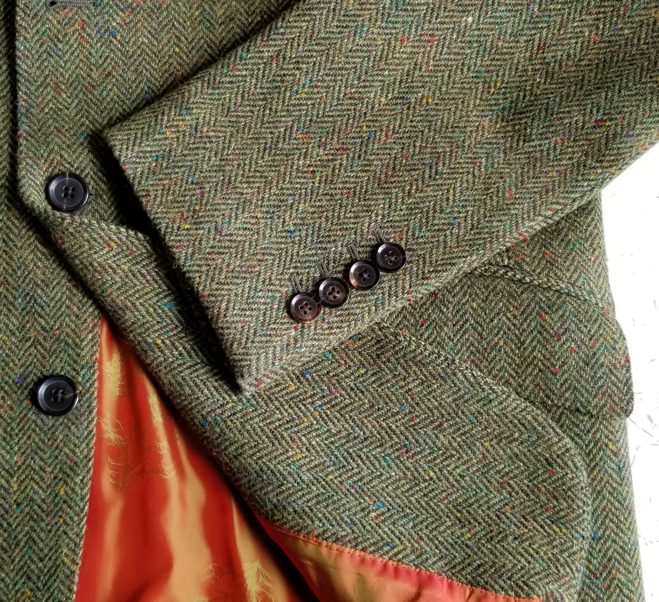3 Piece Suit In Green Herringbone Donegal Tweed — Tweed Addict