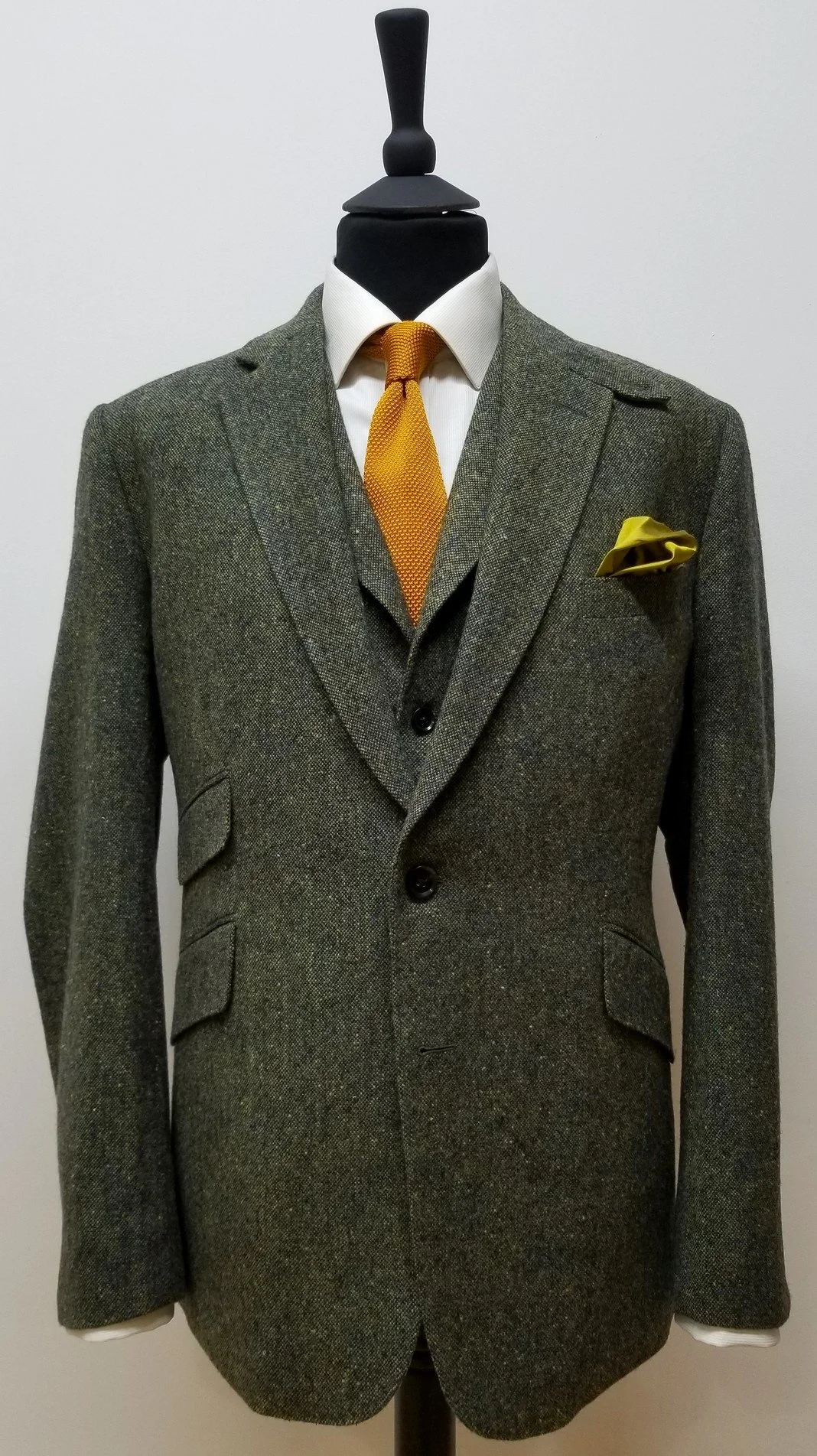 Jacket and Waistcoat in Green Donegal Tweed by Magee — TWEED ADDICT