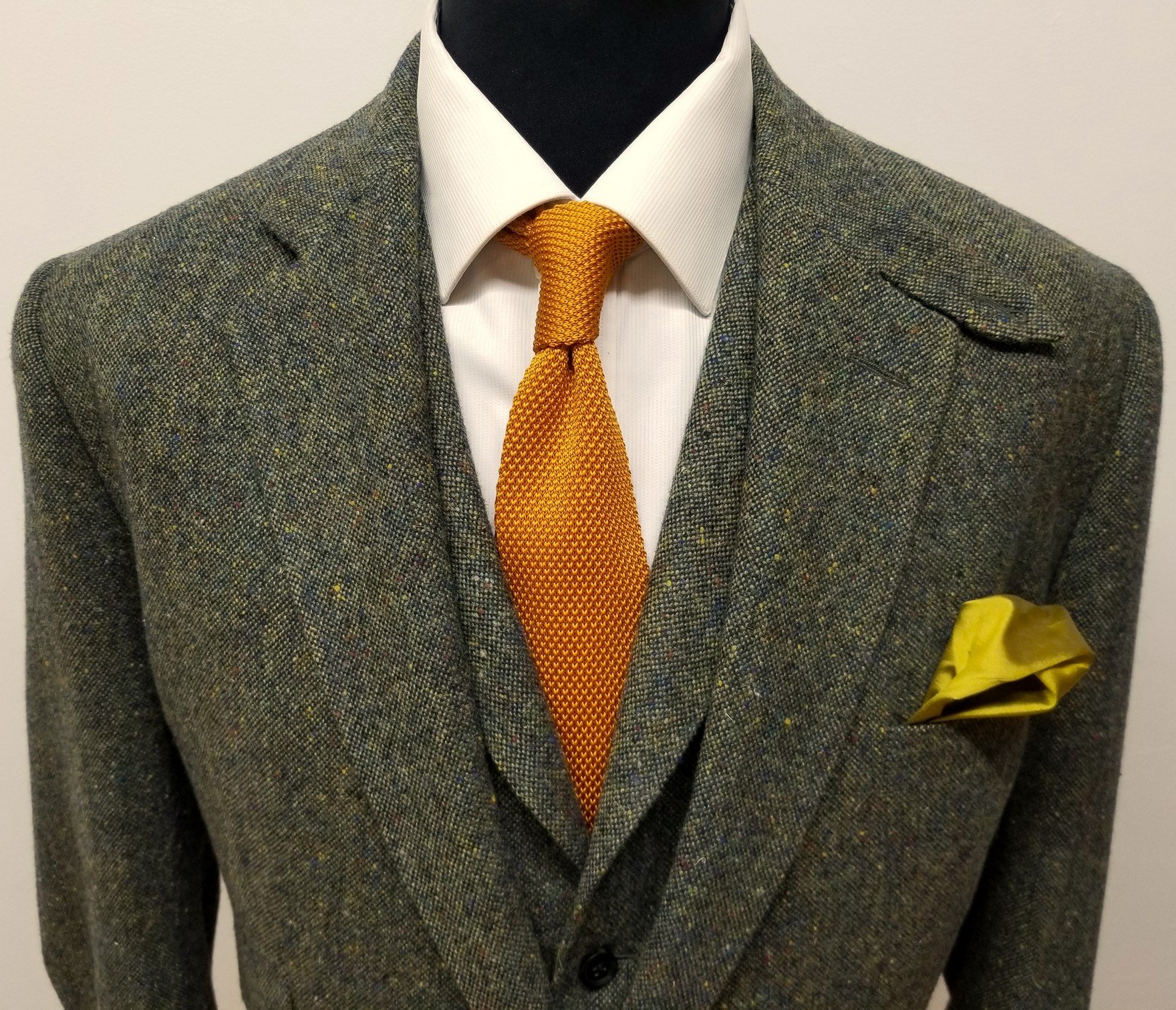 Jacket and Waistcoat in Green Donegal Tweed by Magee — TWEED ADDICT