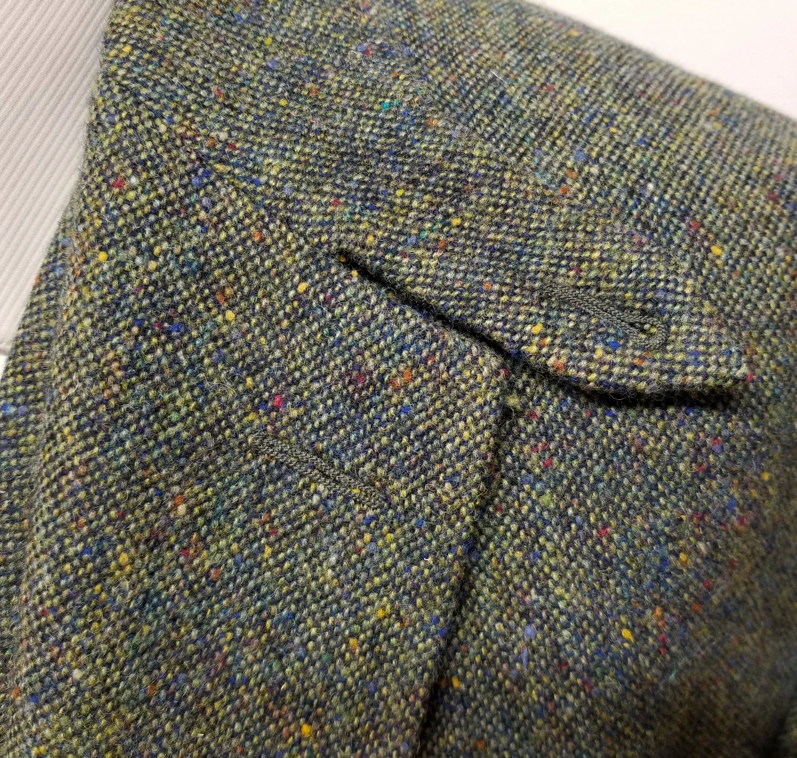 Jacket and Waistcoat in Green Donegal Tweed by Magee — TWEED ADDICT