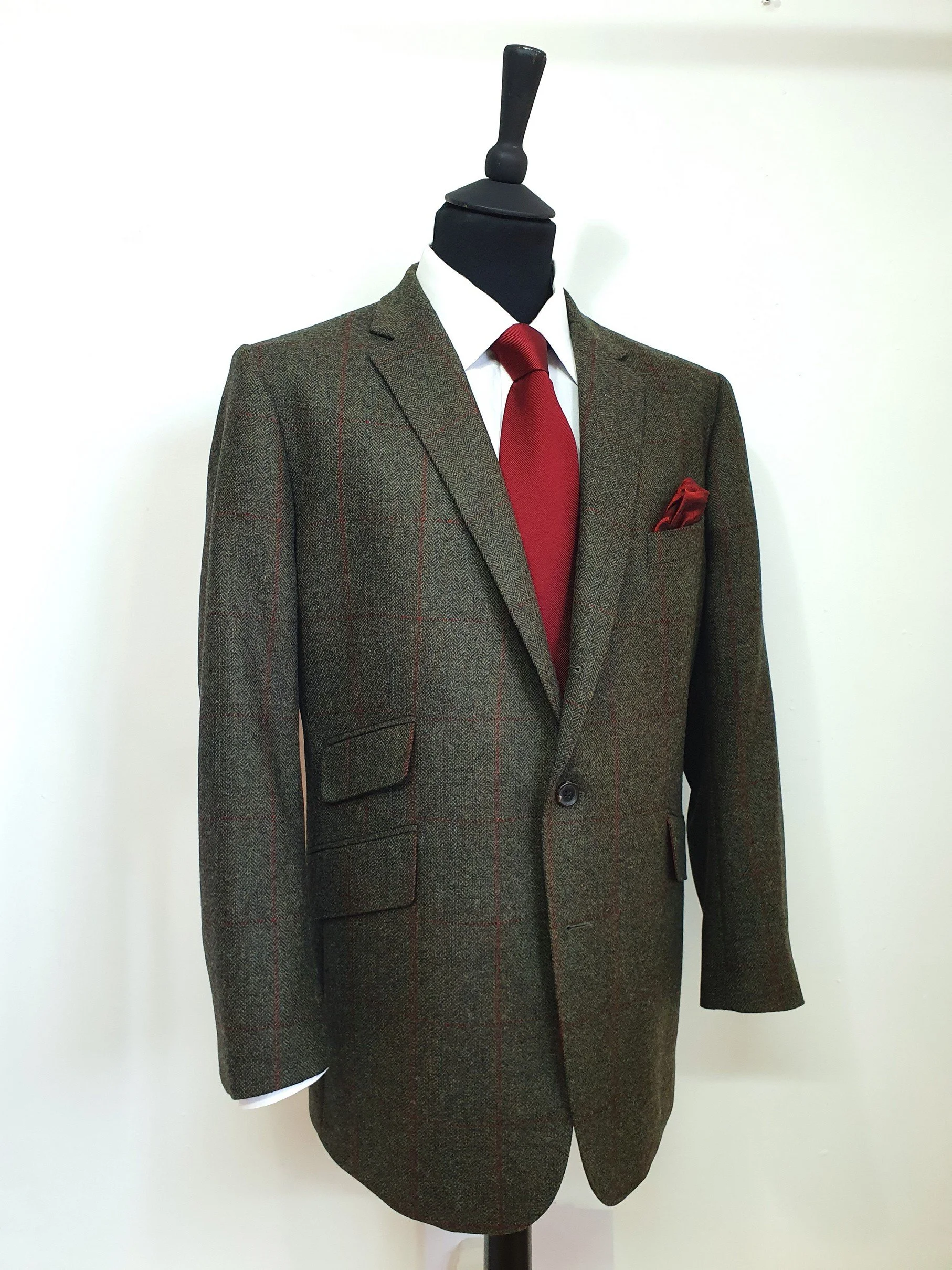 Two Piece Suit in Dark Green Tweed with Red Check — TWEED ADDICT