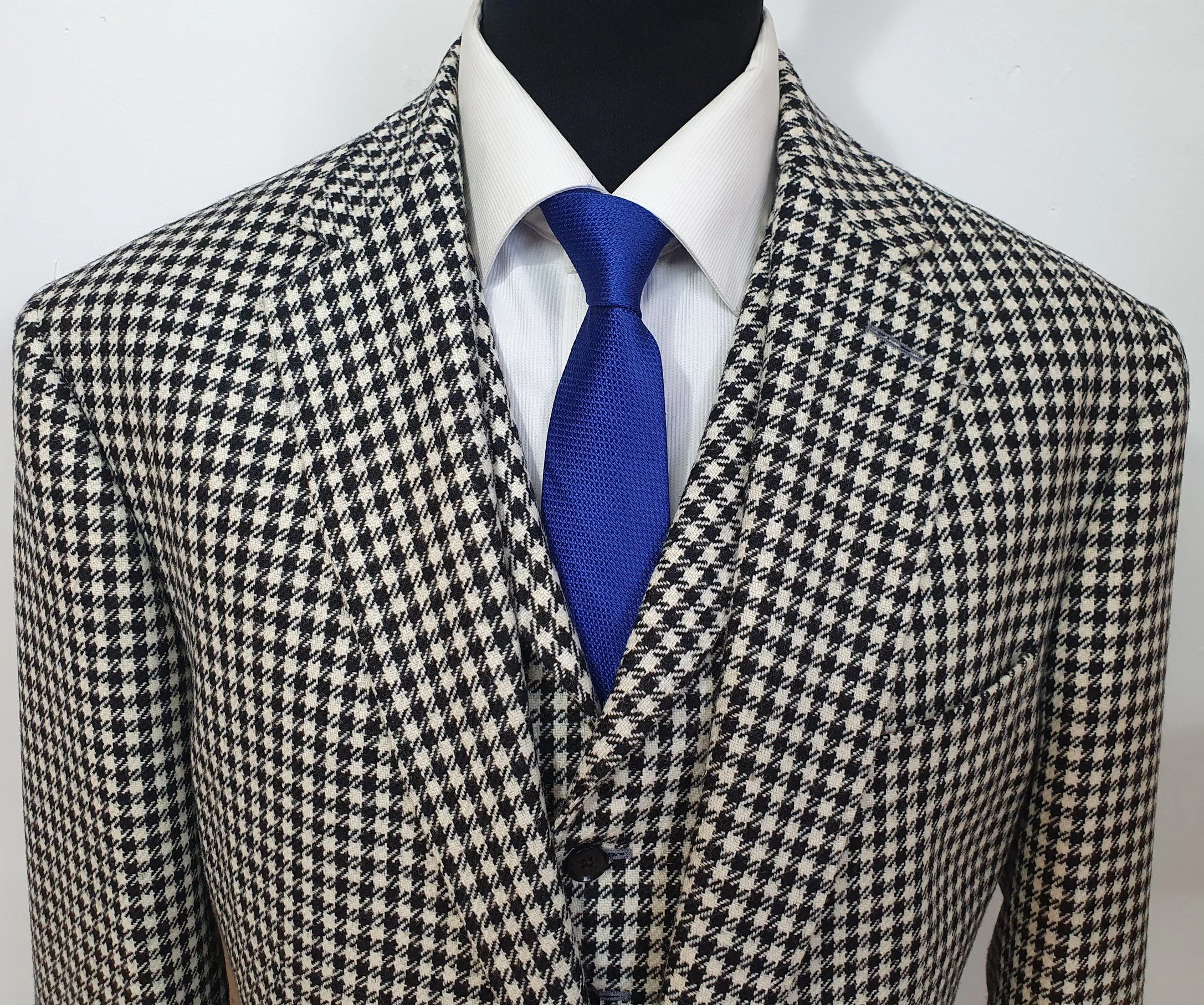 3 Piece Suit in Black and Grey Sherpherd's Check Tweed — TWEED ADDICT