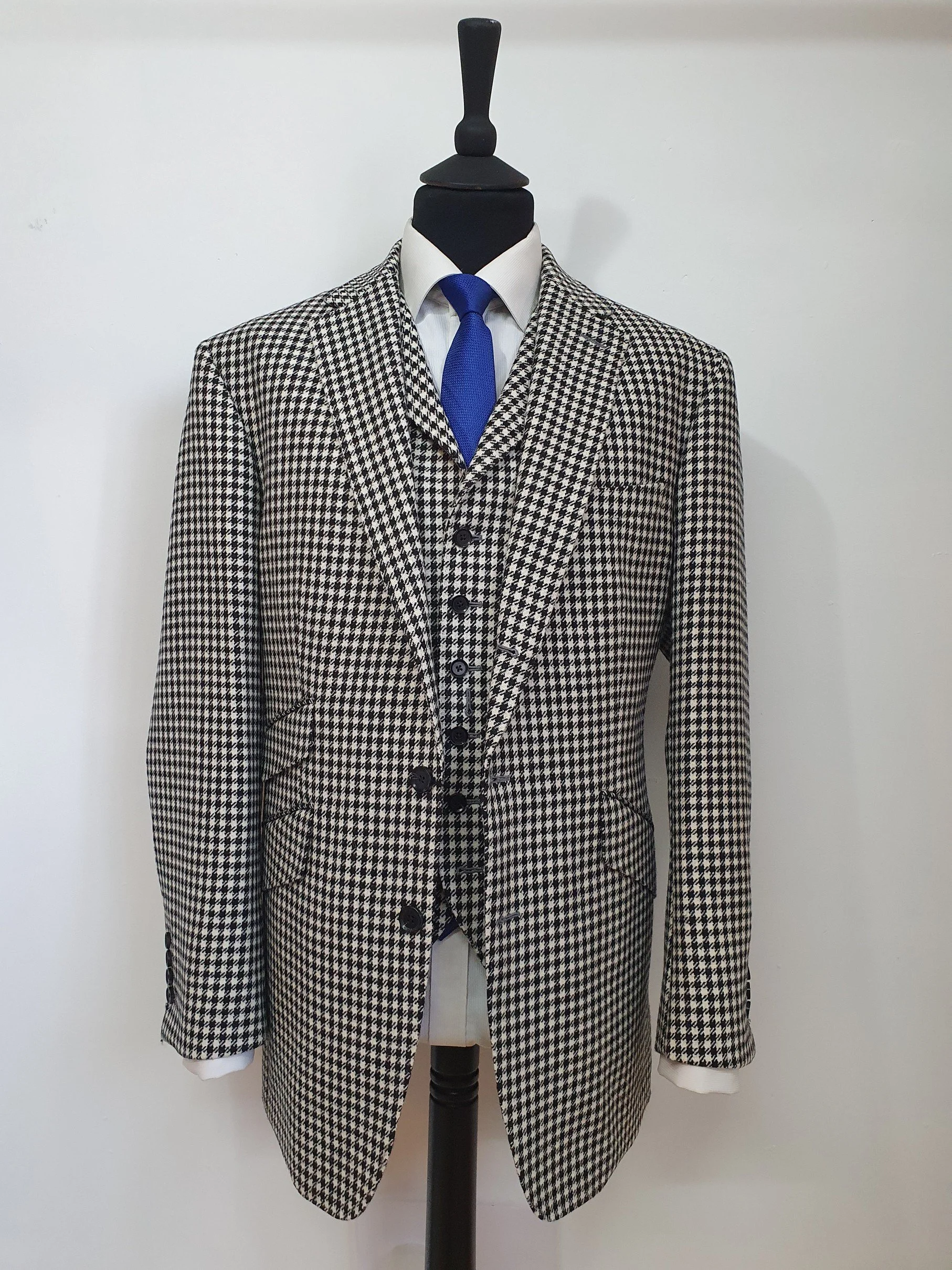 3 Piece Suit in Black and Grey Sherpherd's Check Tweed — TWEED ADDICT