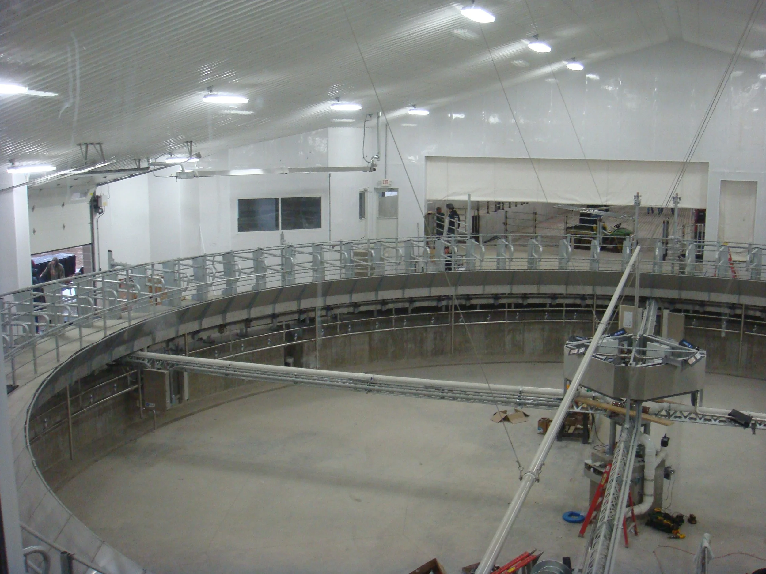 Double 80 Stall Rotary Parlor — Bayland Buildings