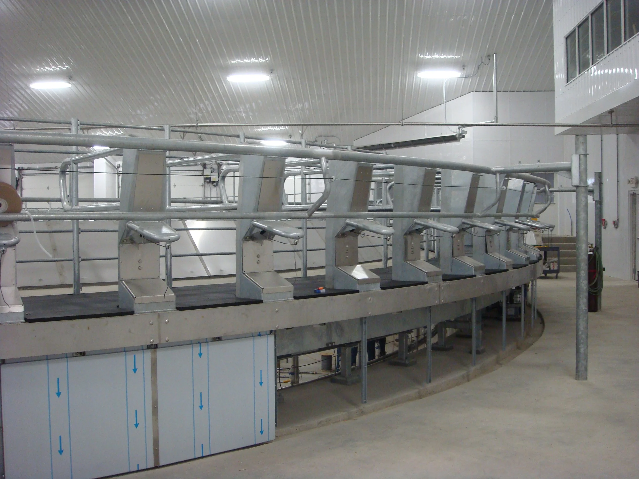 Double 80 Stall Rotary Parlor — Bayland Buildings