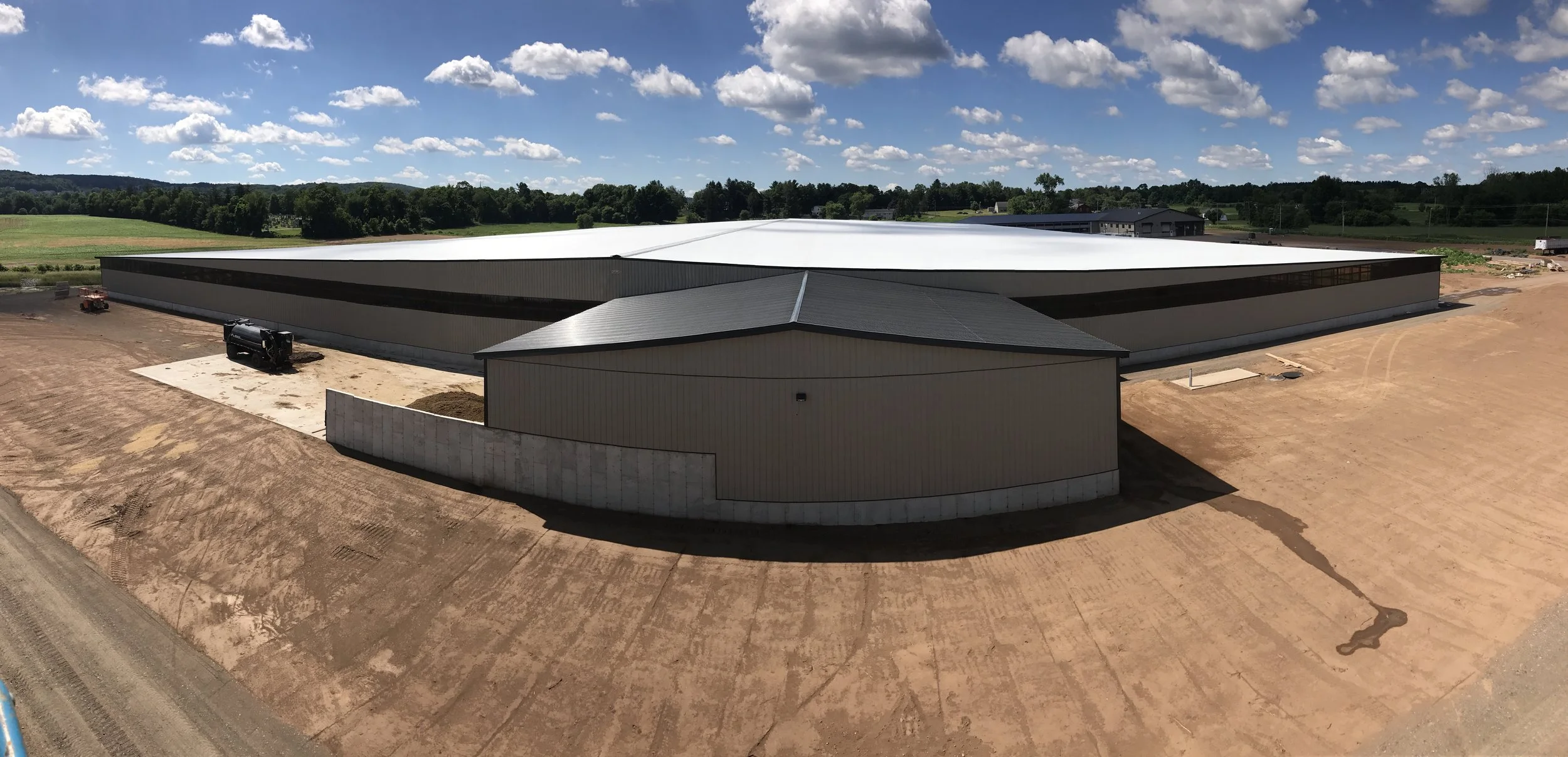 18-Row Cross Ventilated Freestall Barn — Bayland Buildings