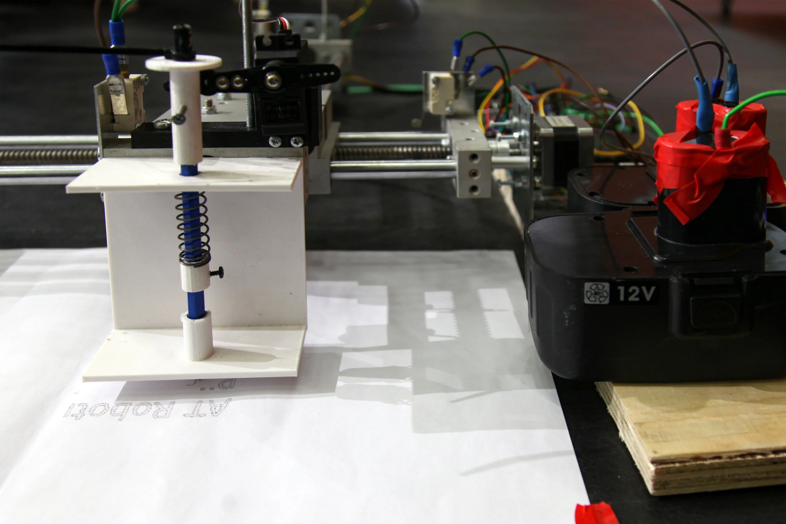 Ällistyttävät robotit -kilpailu — TiES