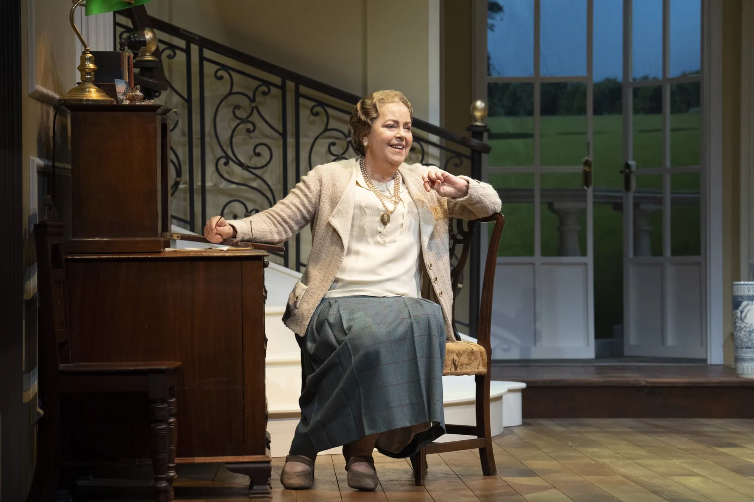 EASY VIRTUE, NOEL COWARD AT THE ARTS — THE CAMBRIDGE CRITIQUE