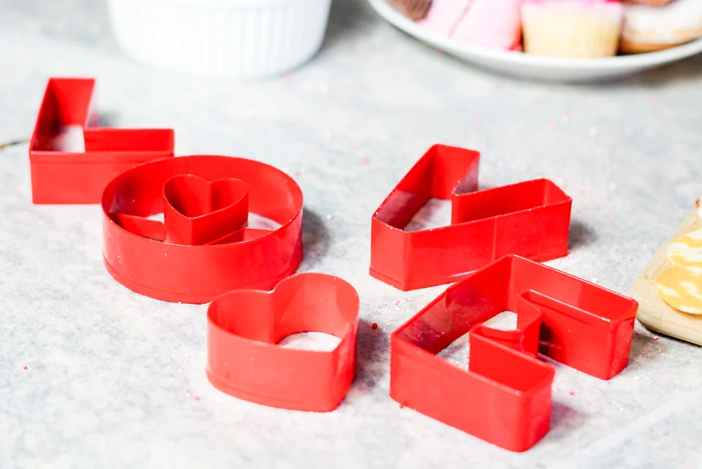 How to Make an Affordable Grazing Platter of Sweets & Charcuterie (Full ...