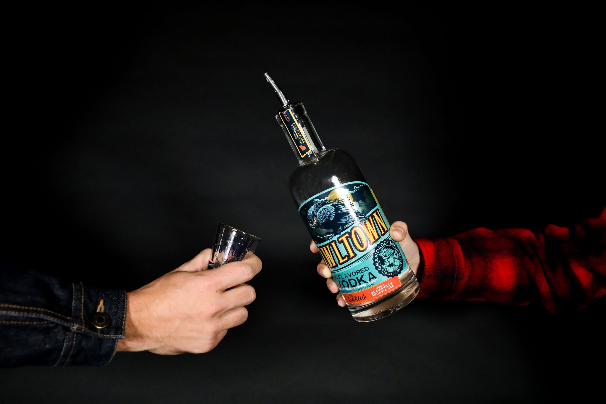 9 Tailgating Cocktails to Up Your Drink Game This Football Season ...