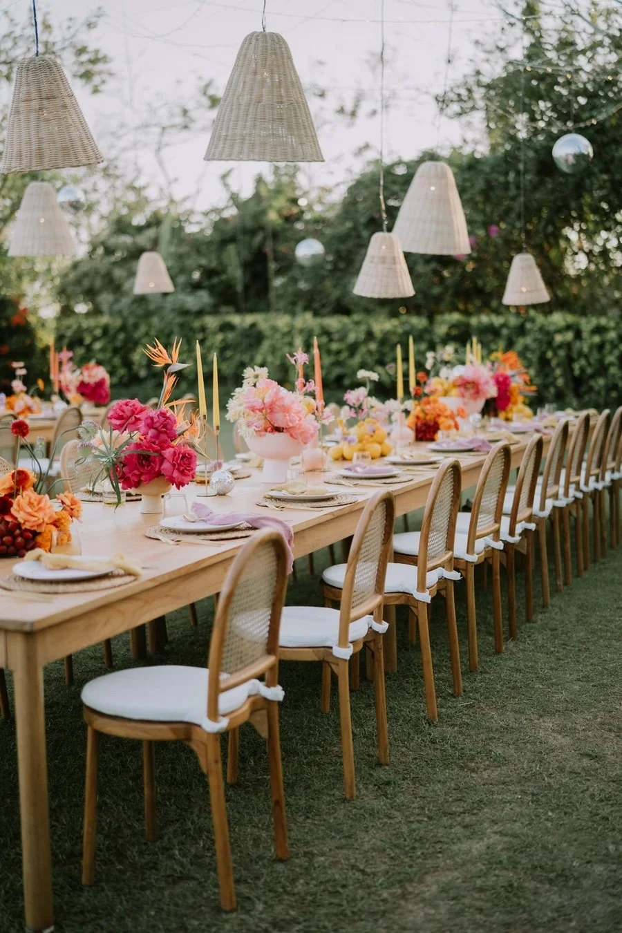 The Top Wedding Trends of 2025: What’s In, What’s Out, and What You’ll ...